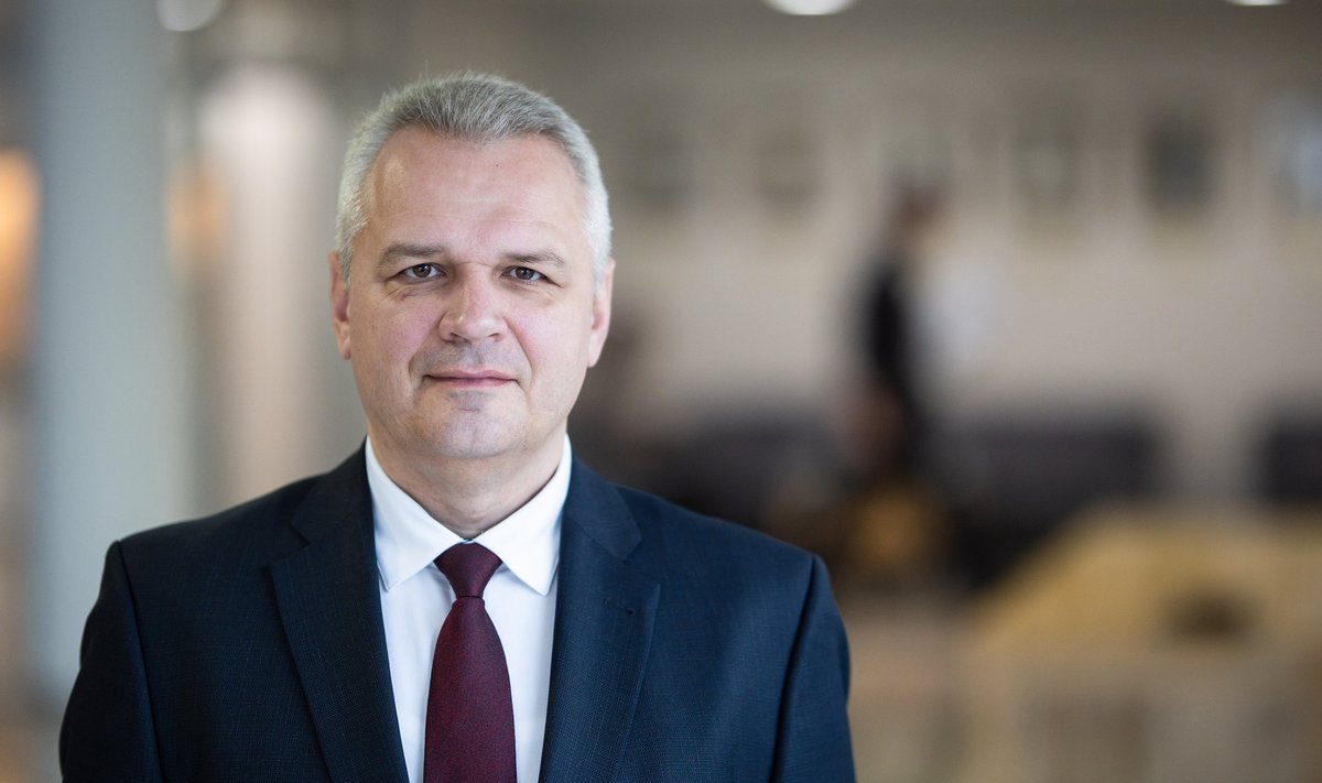 VDU nušalino Jukną nuo kanclerio pareigų - Delfi