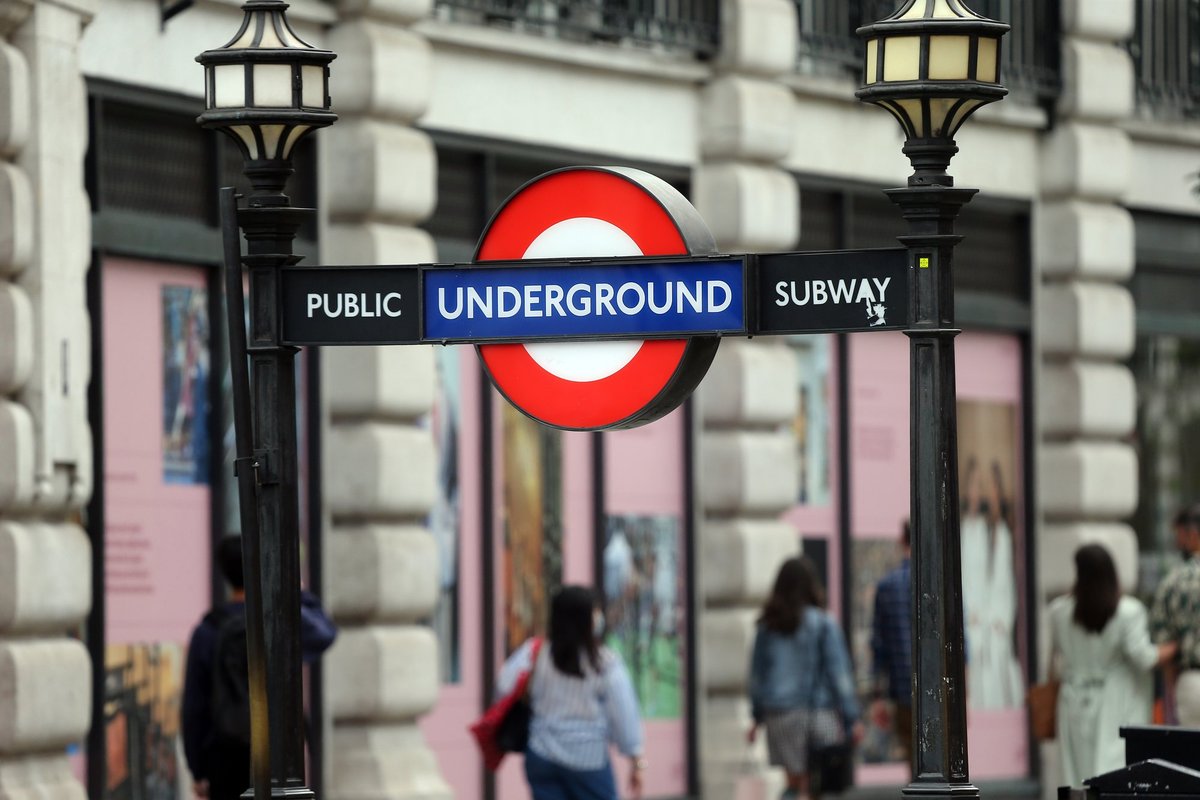 Elektros tiekimo trikdžiai – šį kartą Londone: sutriko metro veikla - Delfi