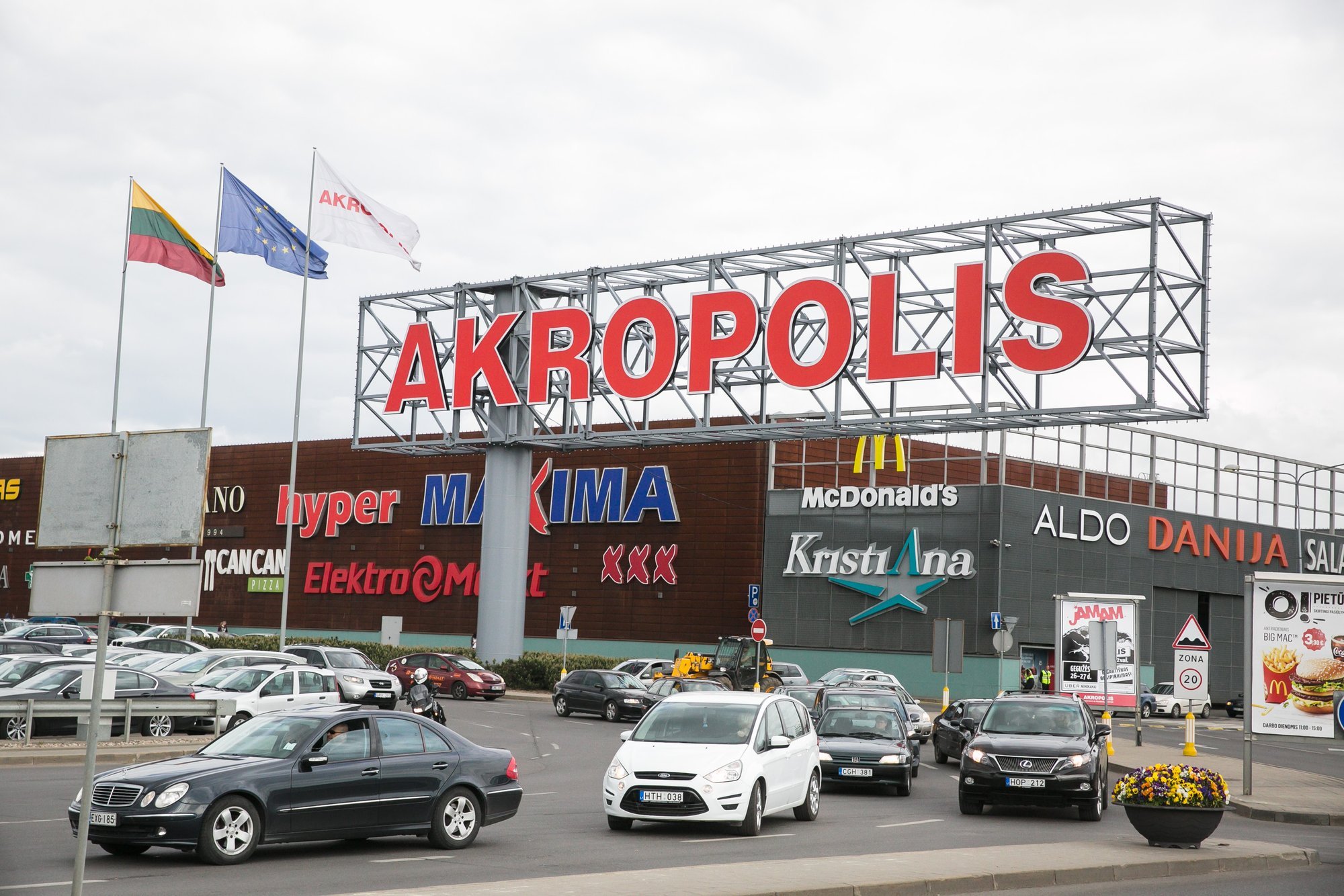 Remontui uždarys Akropolio „Maximą“ - Delfi verslas