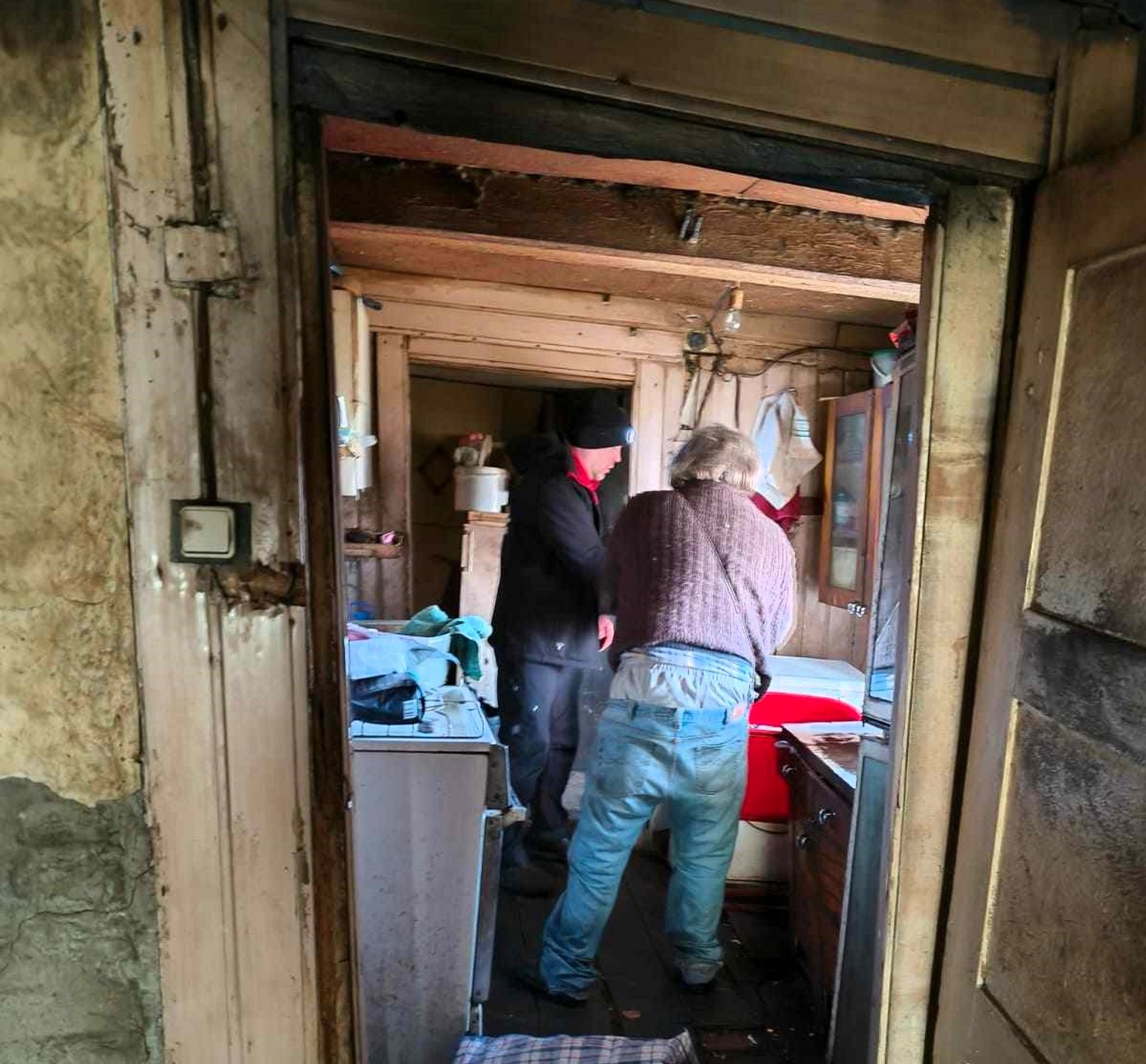 Rankų ir kojų netekęs Gerardas gyvena griūvančiame name: staiga visas ...