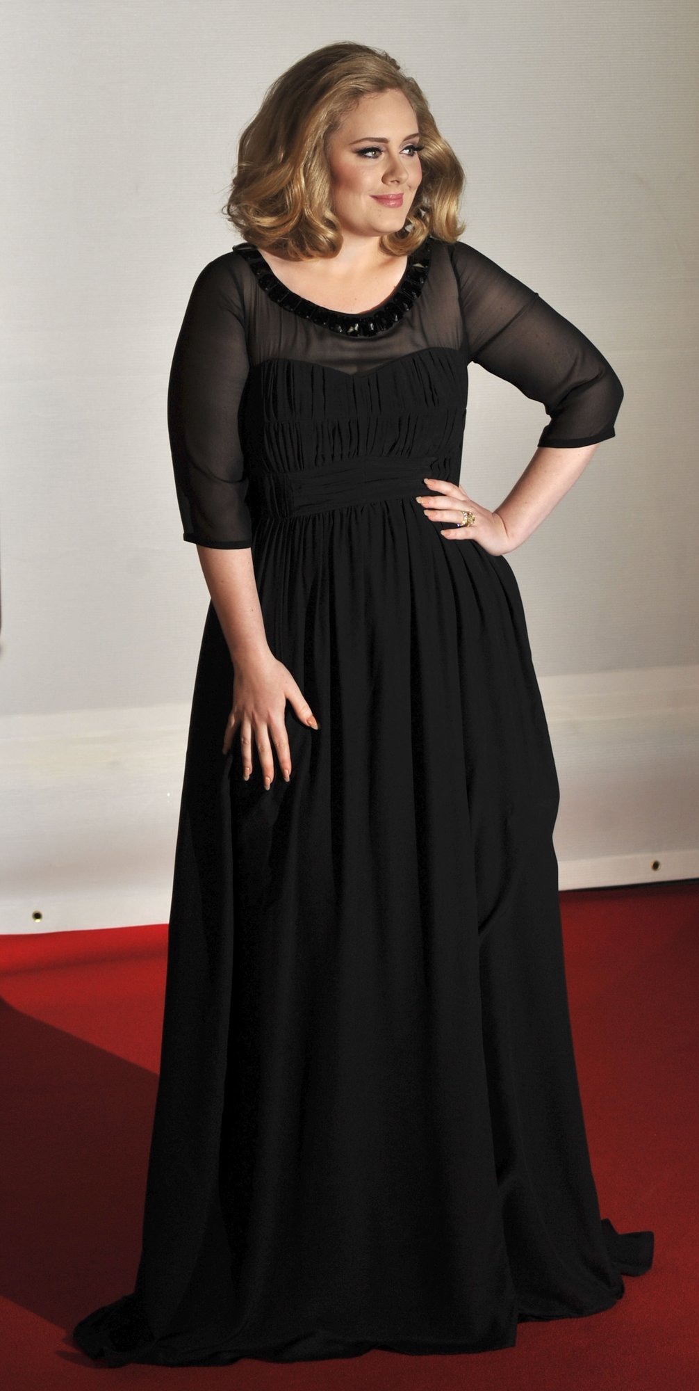 Adele ma syna - Delfi RU