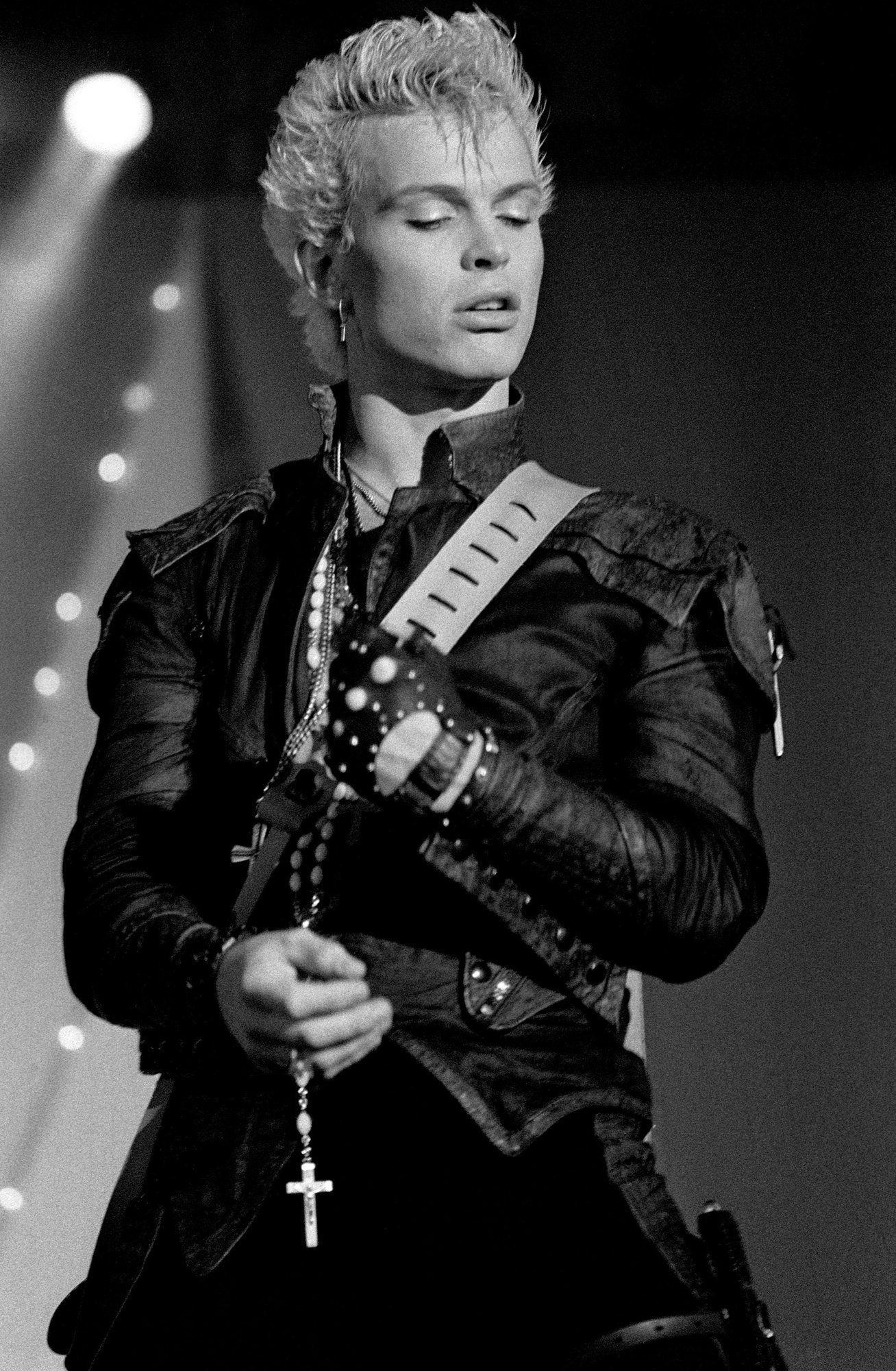 Spalvingas maištininkas Billy Idolas: dabar ir prieš trisdešimt metų ...