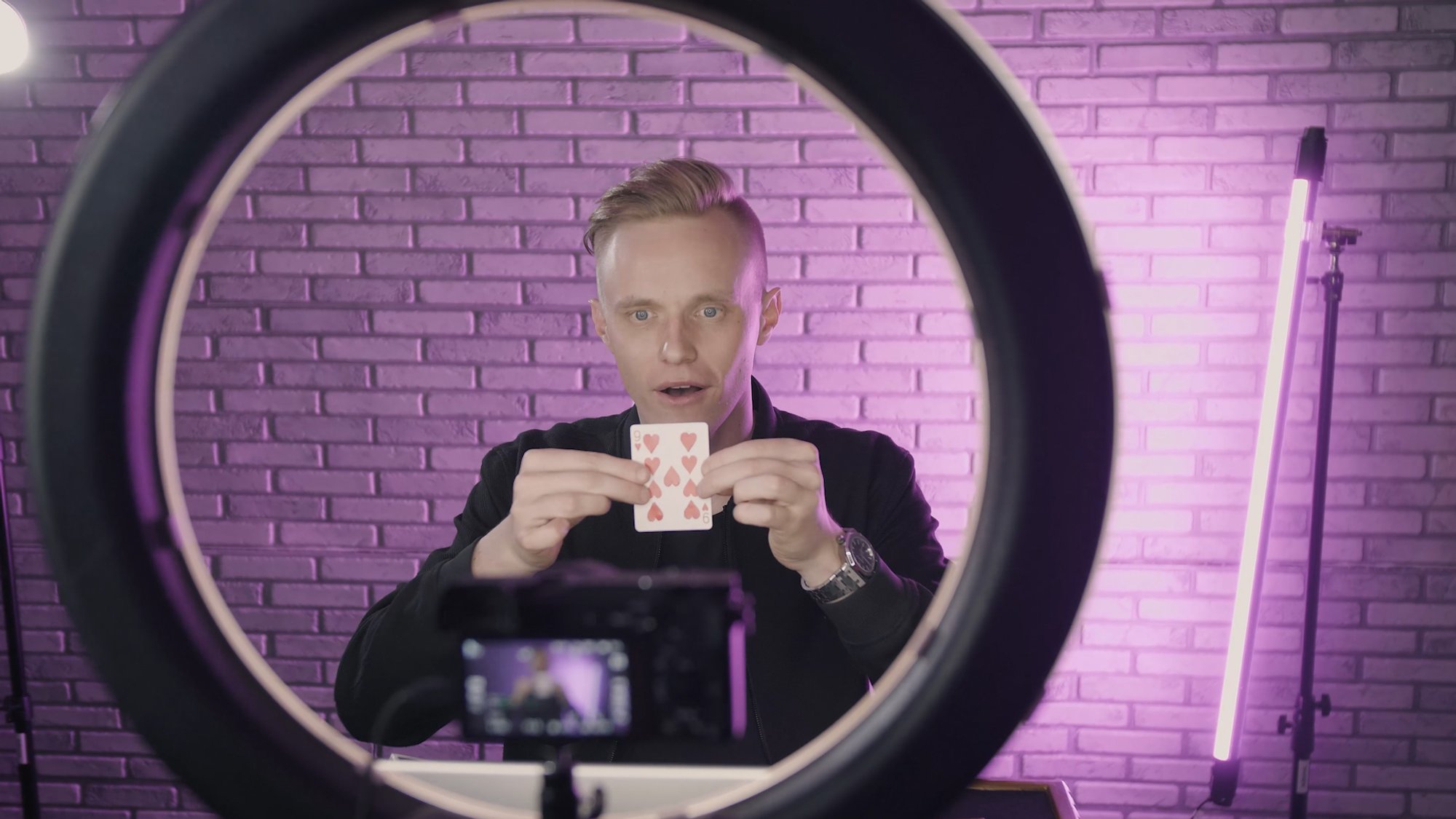 Magas Rokas Bernatonis – apie pažintis su Holivudo žvaigždėmis ir ...