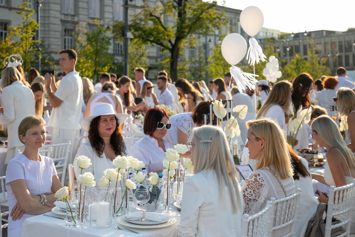 Vilnius - White Dinner in Delphi model. - World Today Journal