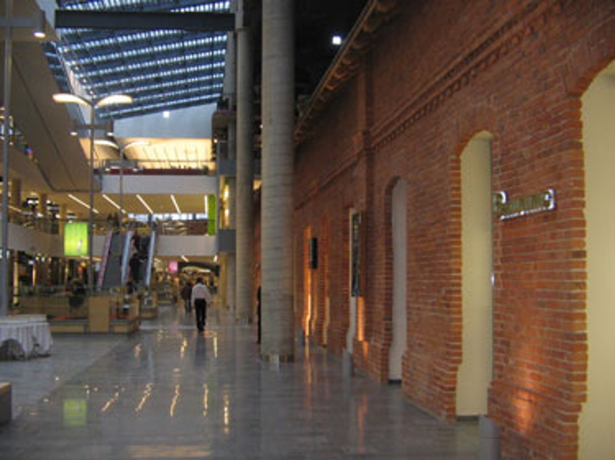 Kaune – dviejų prekybos milžinų konkurencija - Delfi verslas