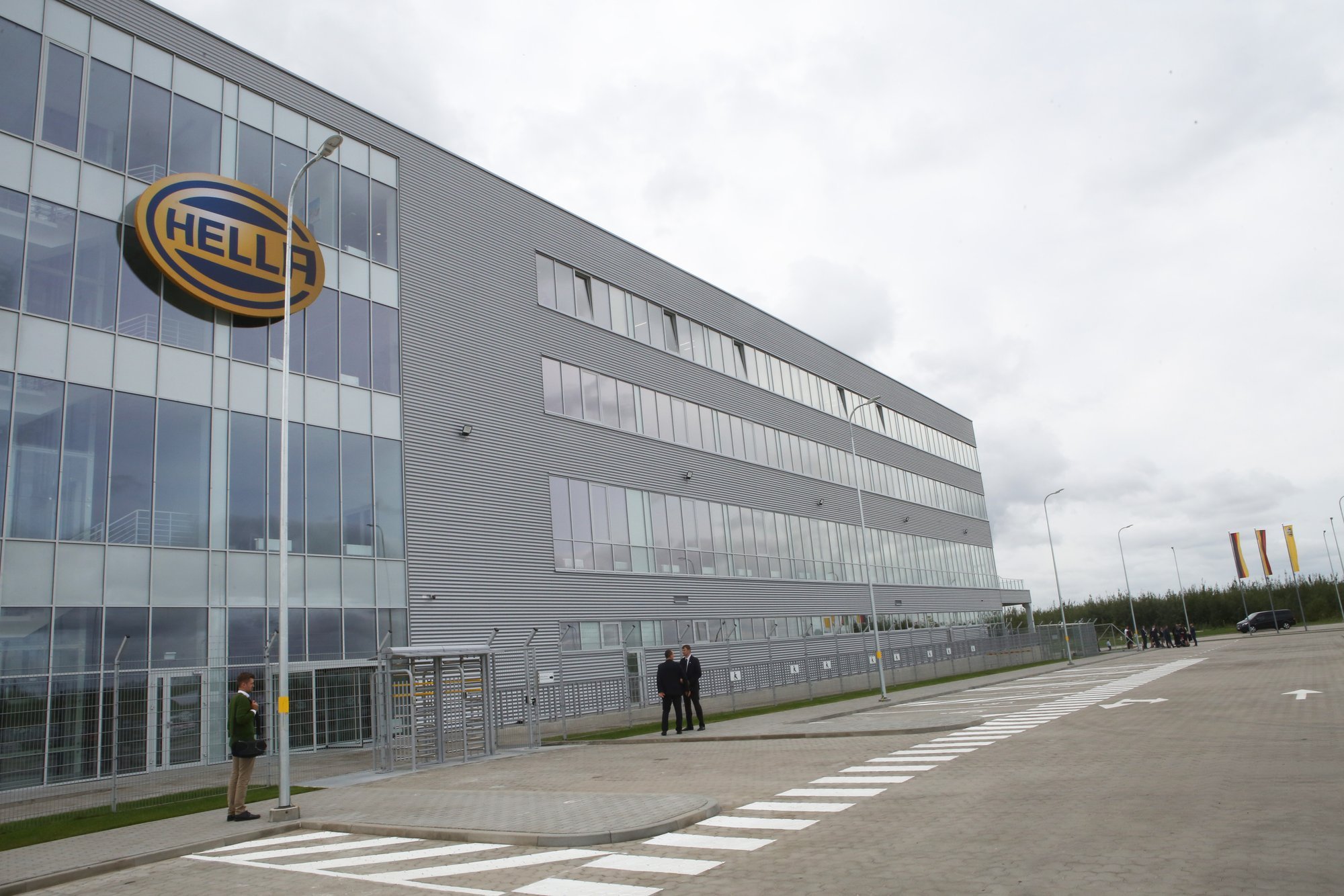 Germany's automotive electronics giant Hella opens its Lithuanian plant ...