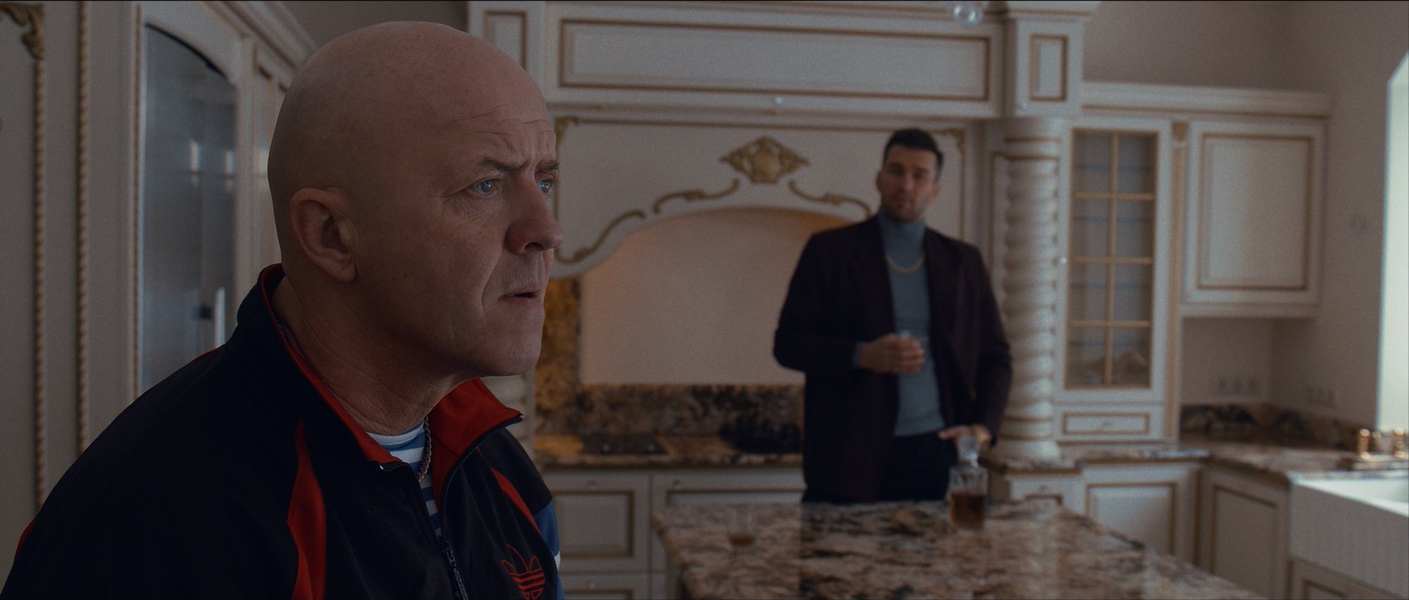 Sukrečianti kriminalinė 90-ųjų Lietuva – seriale „Gaujų karai ...