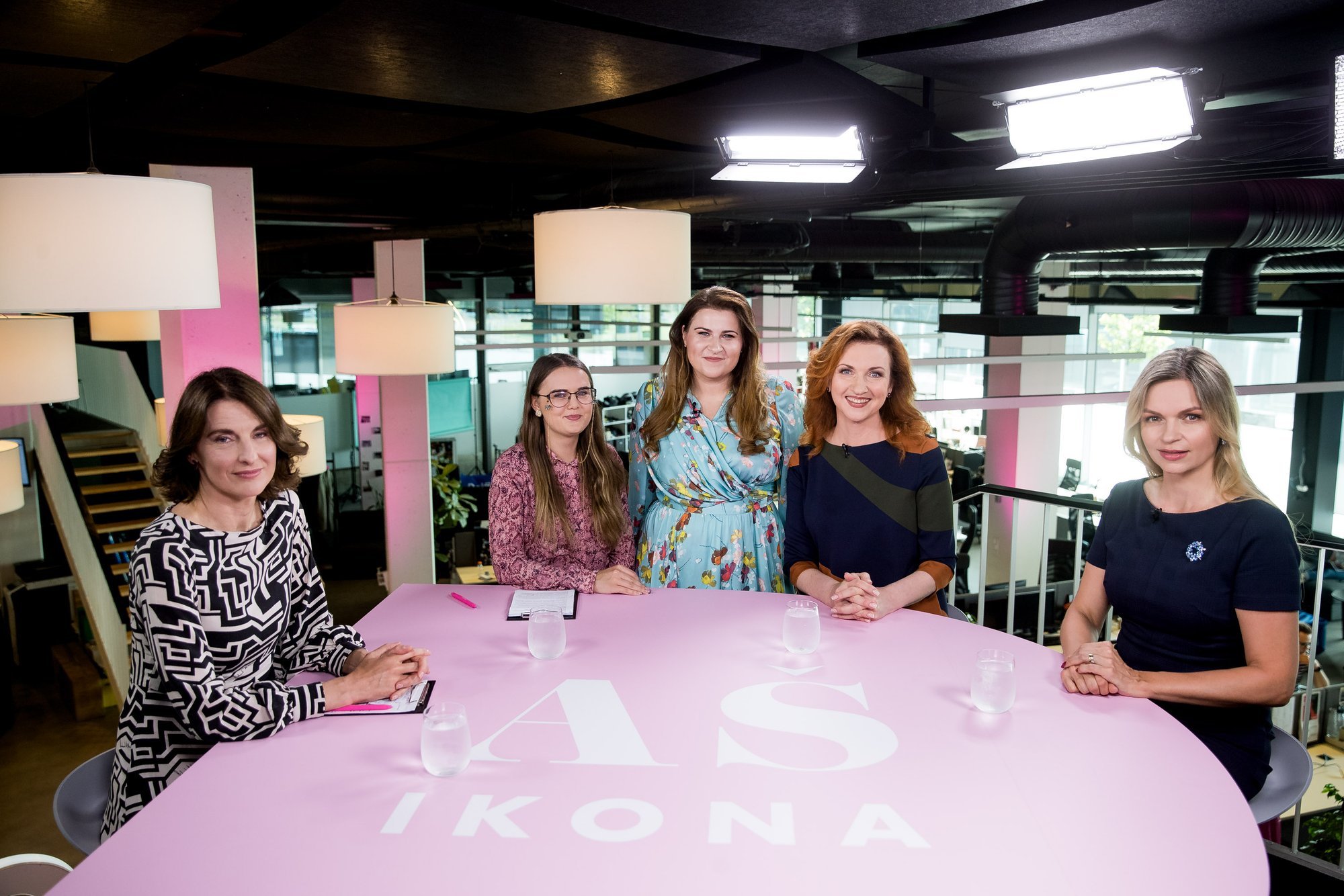 Aš Ikona. Mamų pasirinkimas: motinystės atostogos ar karjera? Akistata ...