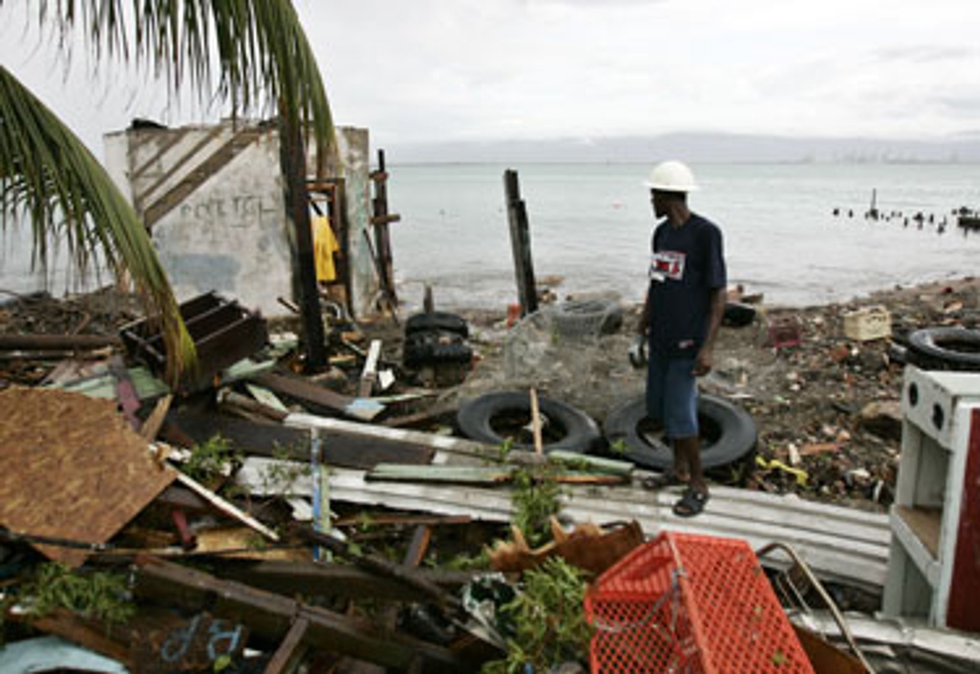 Uraganas "Deanas" siautėjo Meksikoje - Delfi