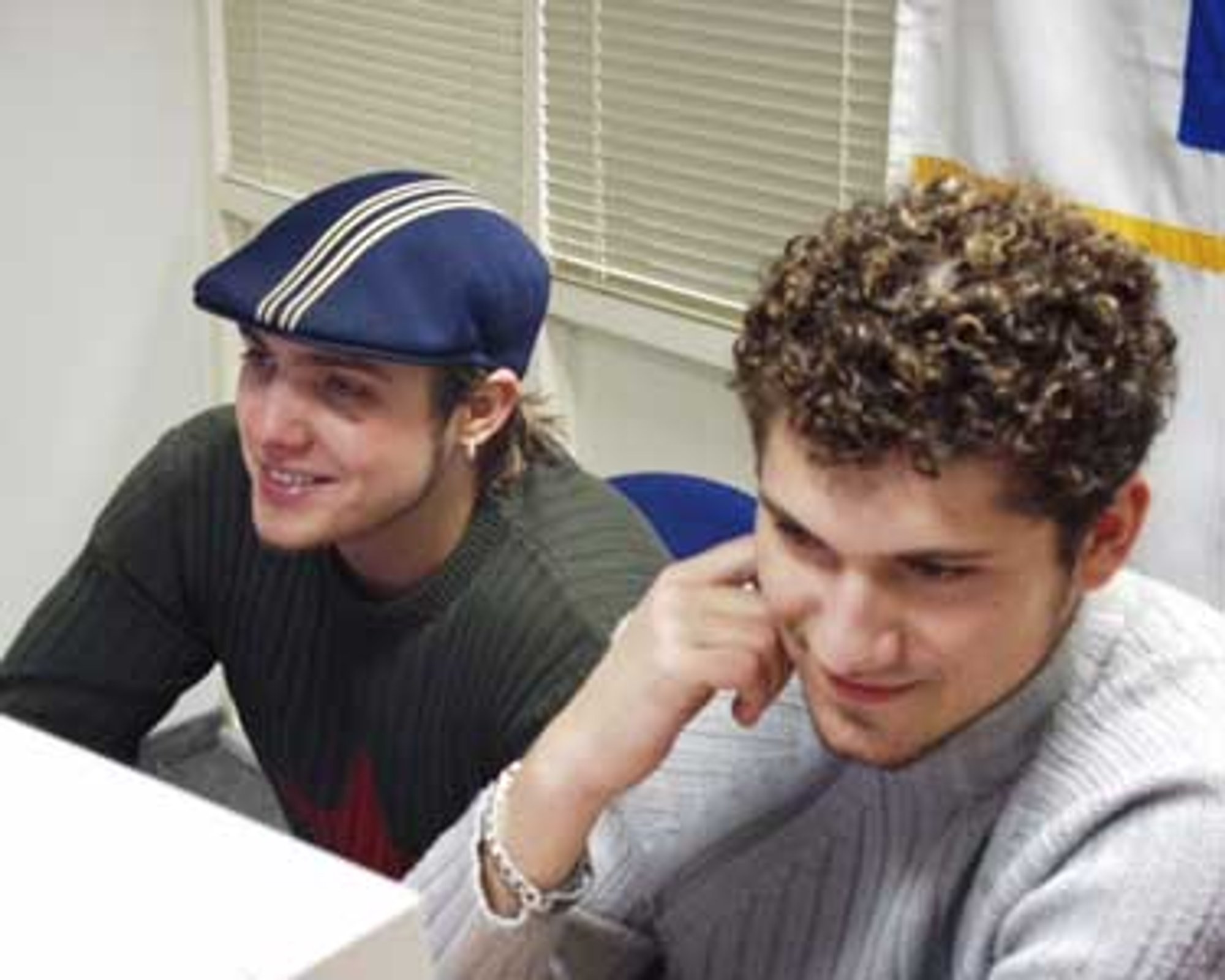 "Pikaso" nariai pasikeitė rolėmis scenoje - Delfi veidai