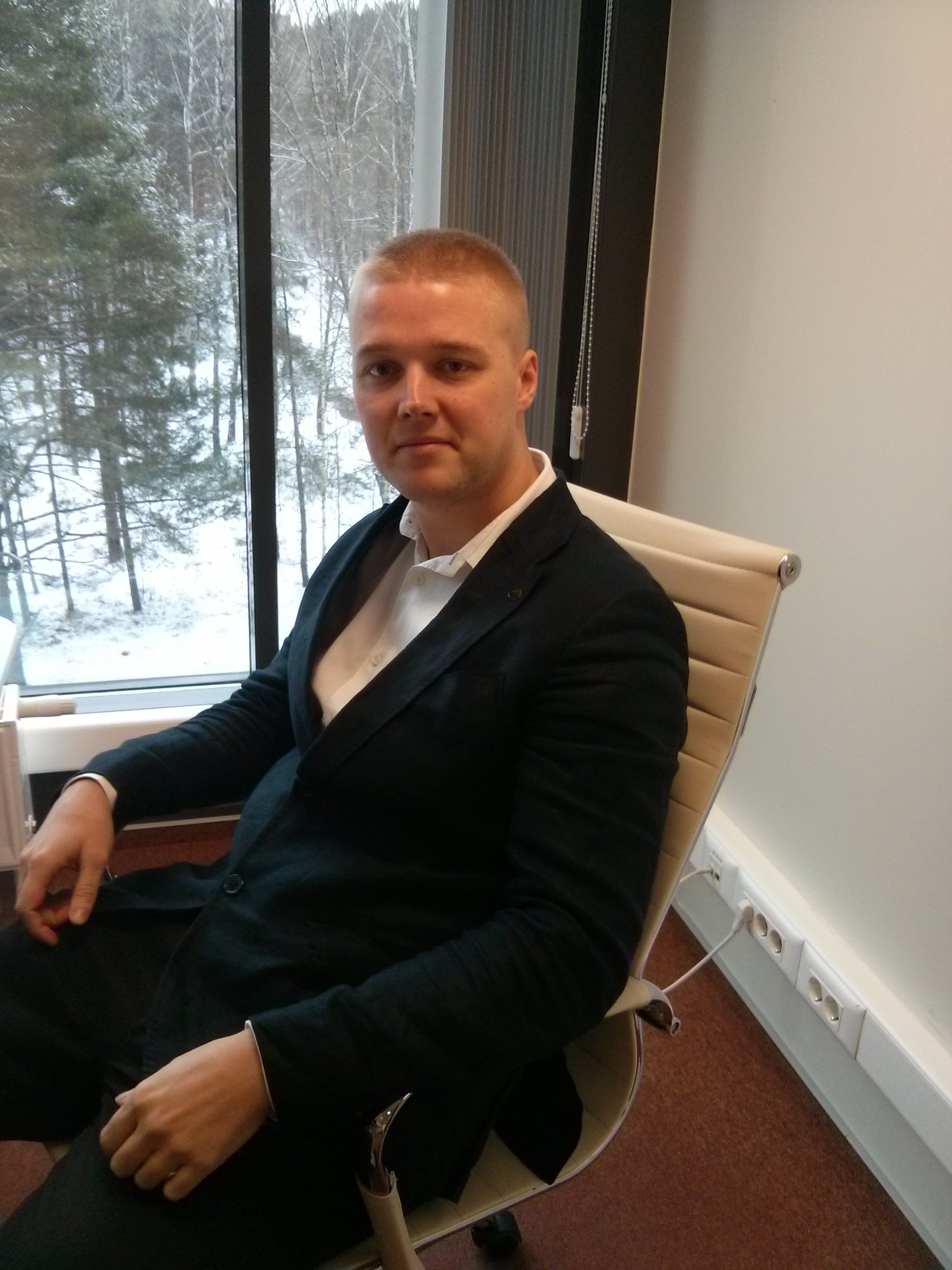 E. Andreika. Mūšis dėl internetinių mokėjimų: bankai prieš „nebankus” - Delfi verslo požiūris x ...