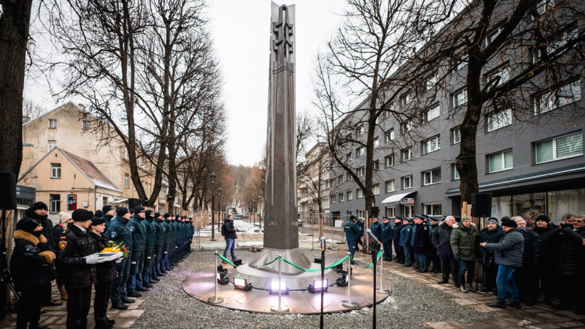 Kaune atidengtas obeliskas Angelams sargams - Delfi miestai