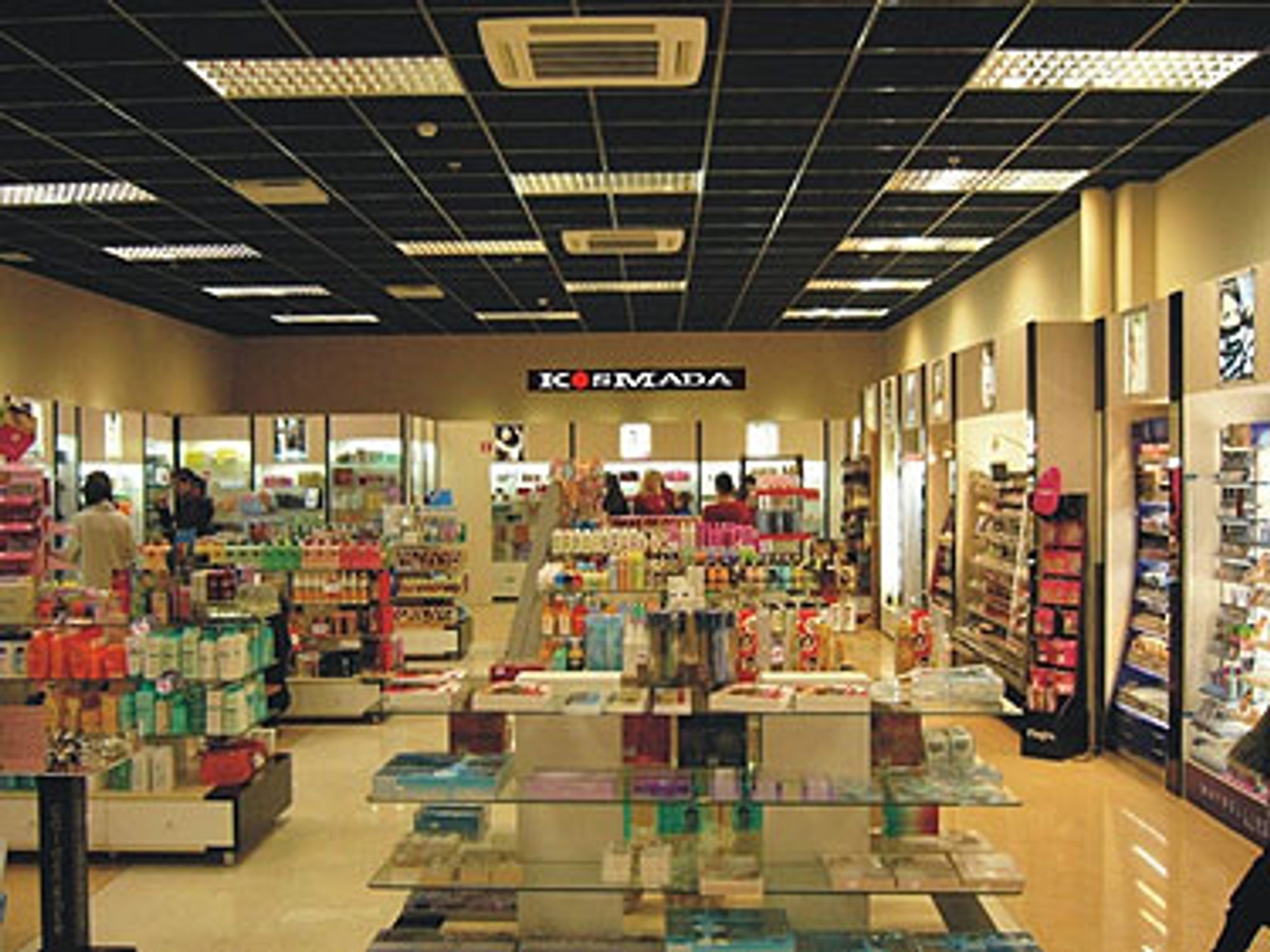 "Kristiana" plečia "Kosmada" parduotuvių tinklą - Delfi verslas