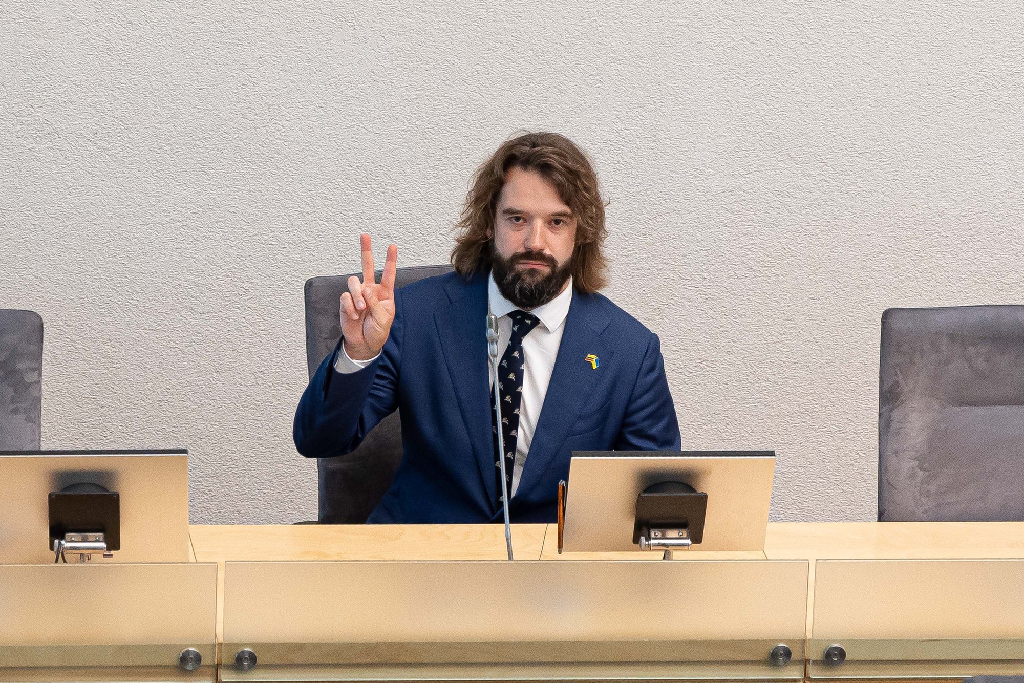 Užkliuvo, kur Seime atsisėdo Poderskis: po pastabų paliko salę - Delfi