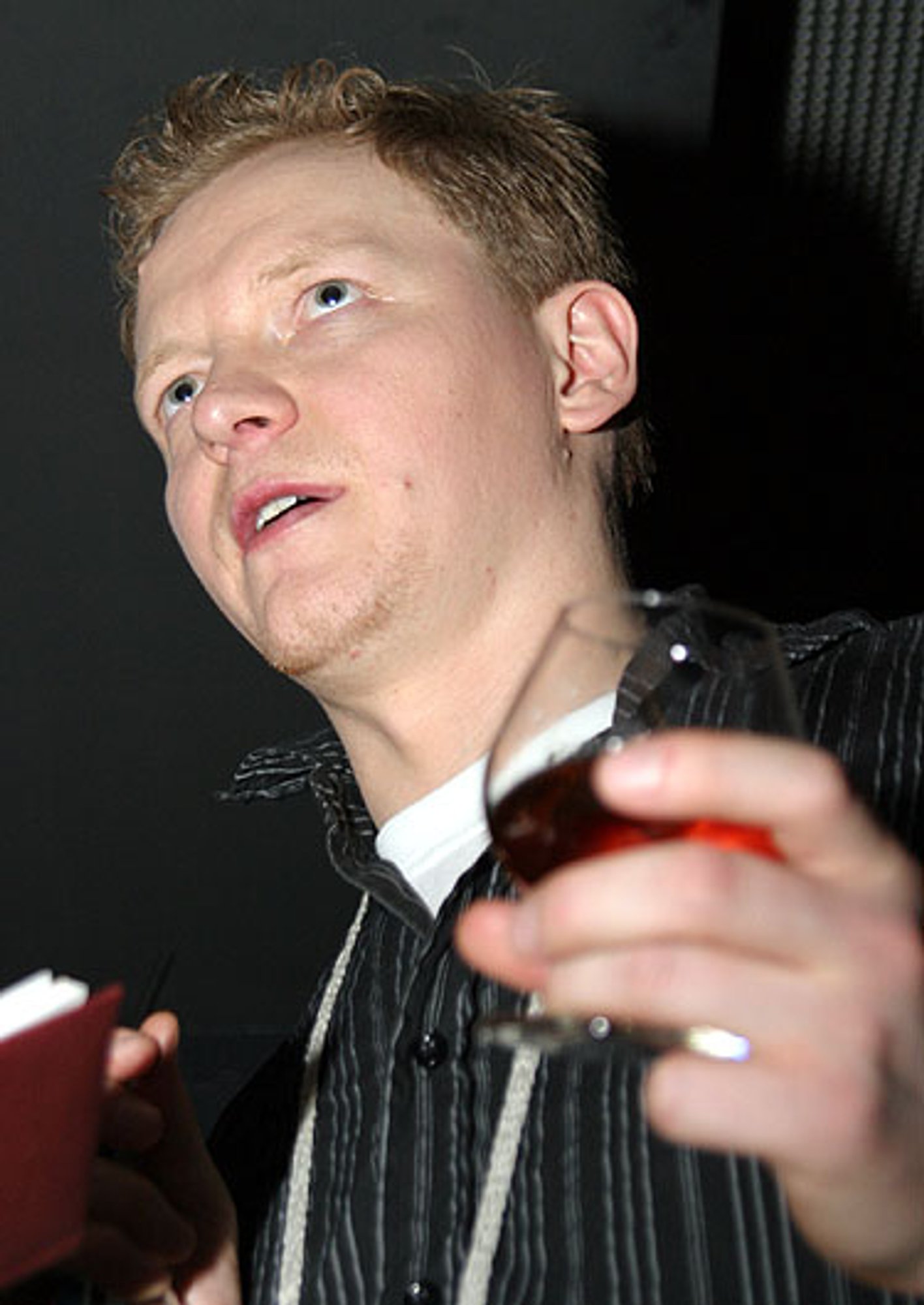 „B’Avarijos” nariai per gimtadienį apsikeitė šmaikščiomis dovanomis ...