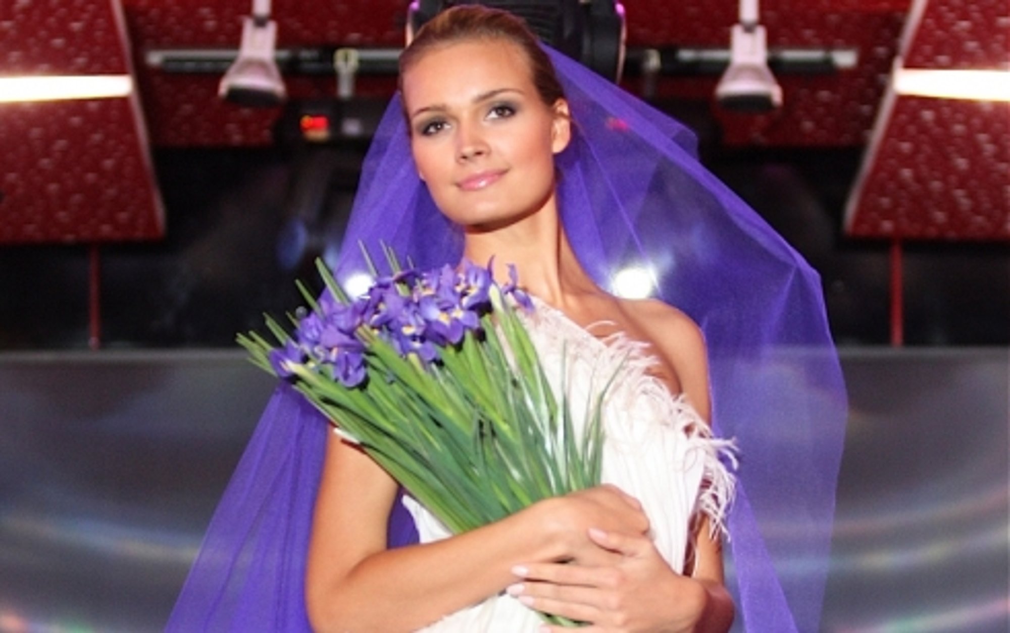 Gražuolė Jurgita Jurkutė teatro aktorės diplomo pasiimti neatvyko ...