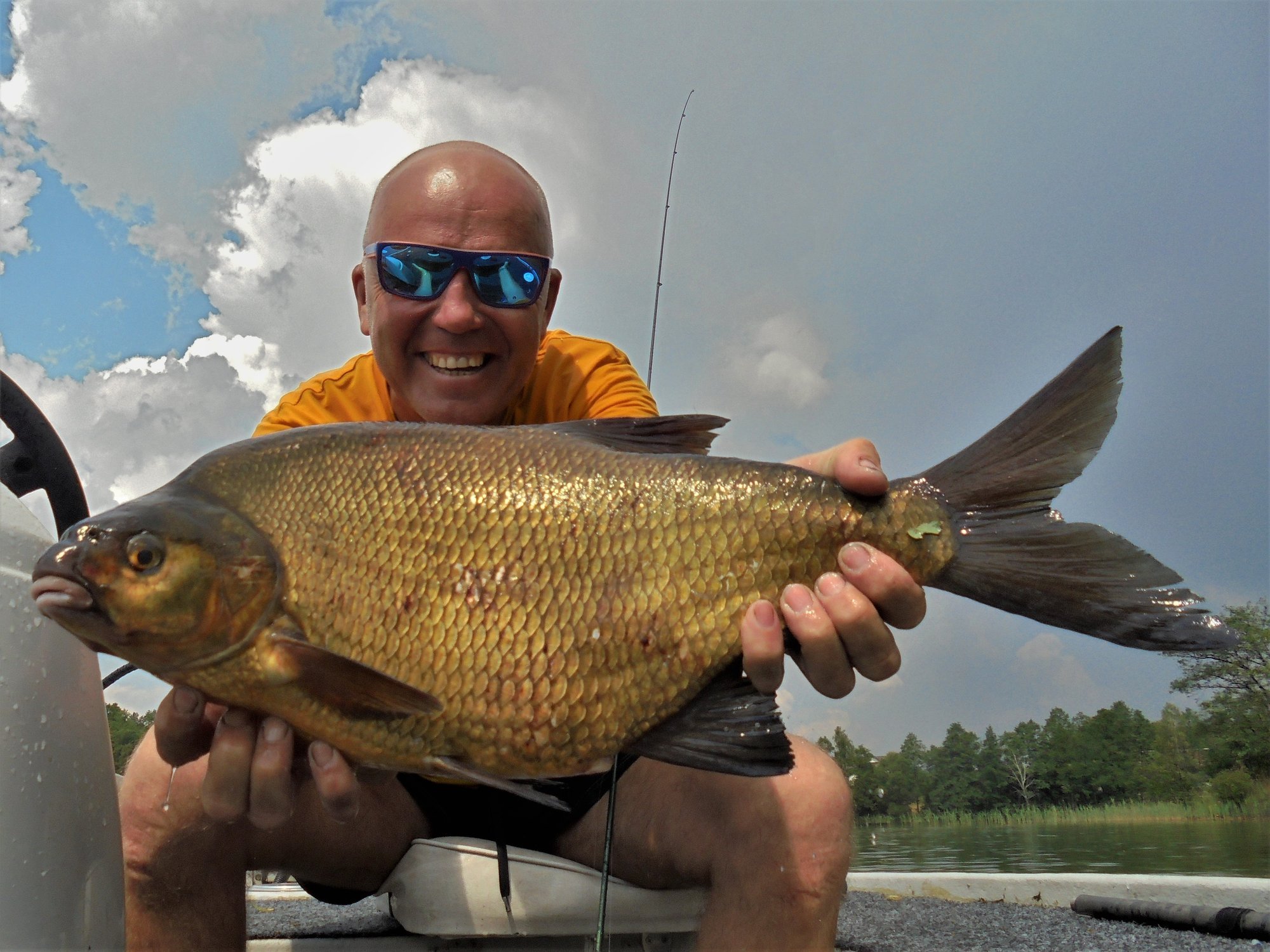 Savaitgalio aktualijos žvejams: karšiai ir šapalai kimba visur ...