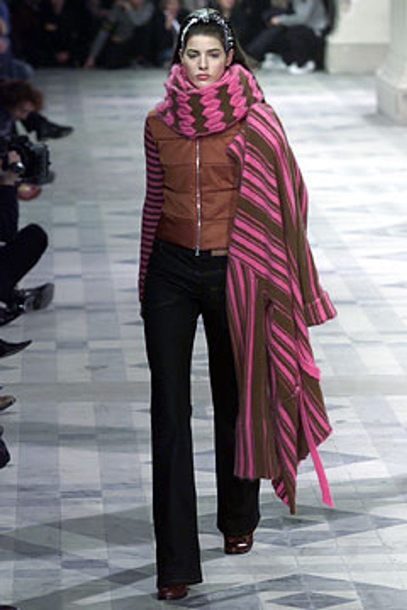 Tiesiai į dešimtuką (nuotraukų albumas) - Delfi gyvenimas