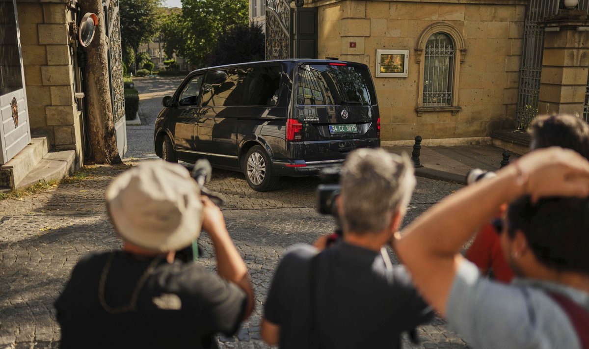 Iranas praneša surengęs atviras branduolines derybas su Europos ...