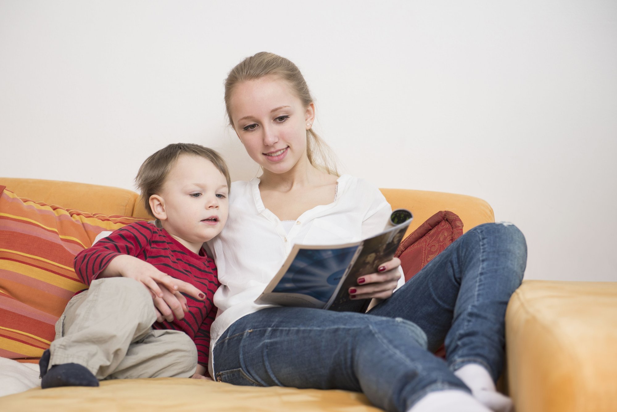 Psichologė paaiškino, kodėl vaikai nori, kad tėvai jiems nuolat ...