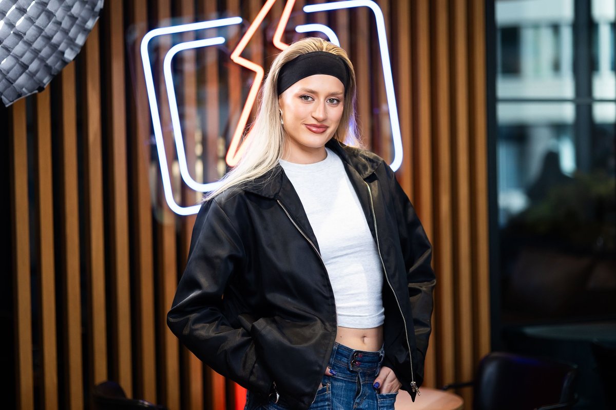 NAUJA KARTA su Goda Problema. Svečiuose – Gabija Li - Delfi veidai