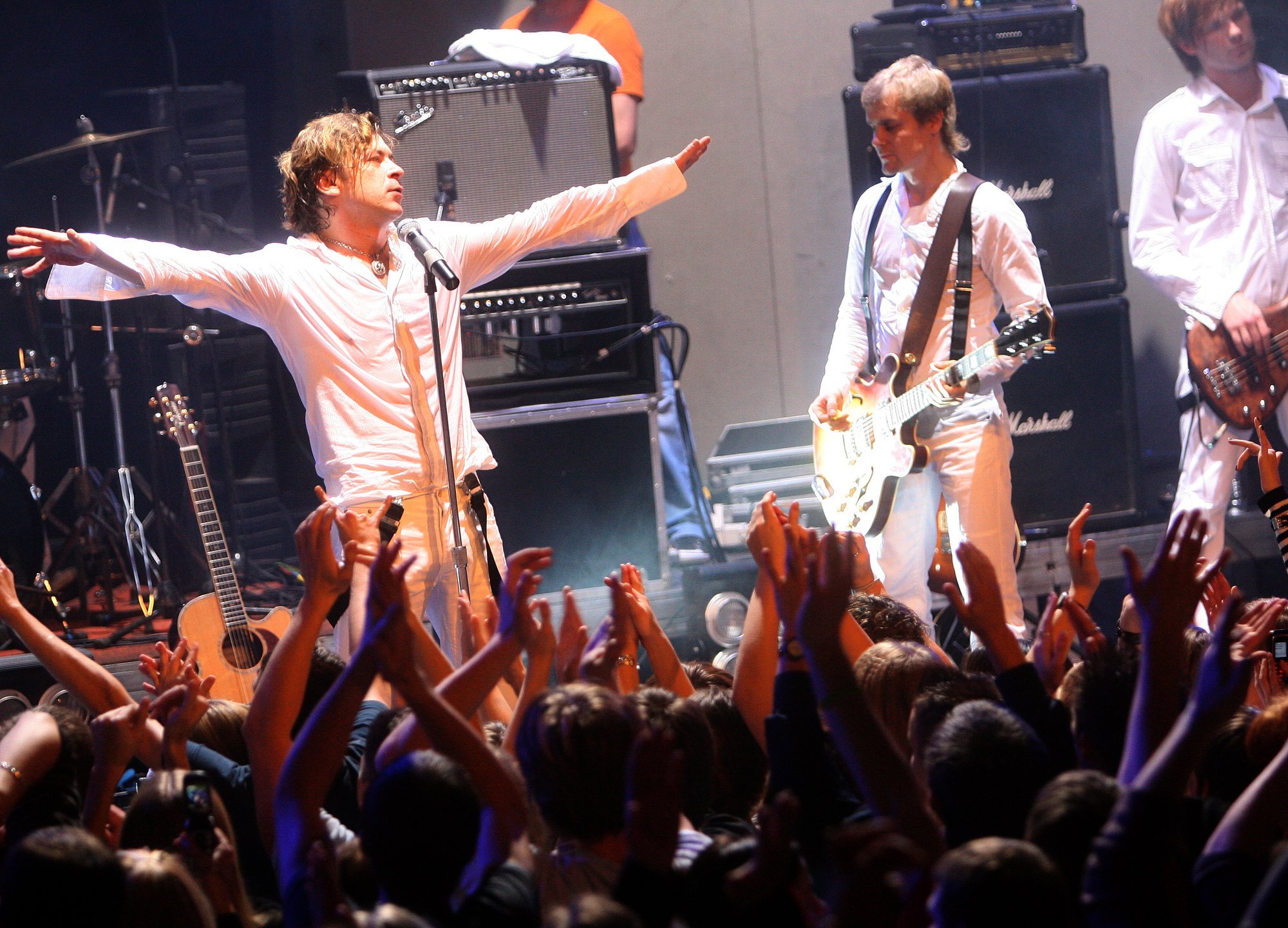 Tailande į areštinę uždaryti rusų grupės „Bi-2“ nariai: paaiškėjo, kas ...