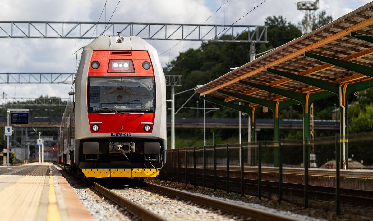 LTG Link’s half-price fares attract over 1mn passengers - Delfi EN