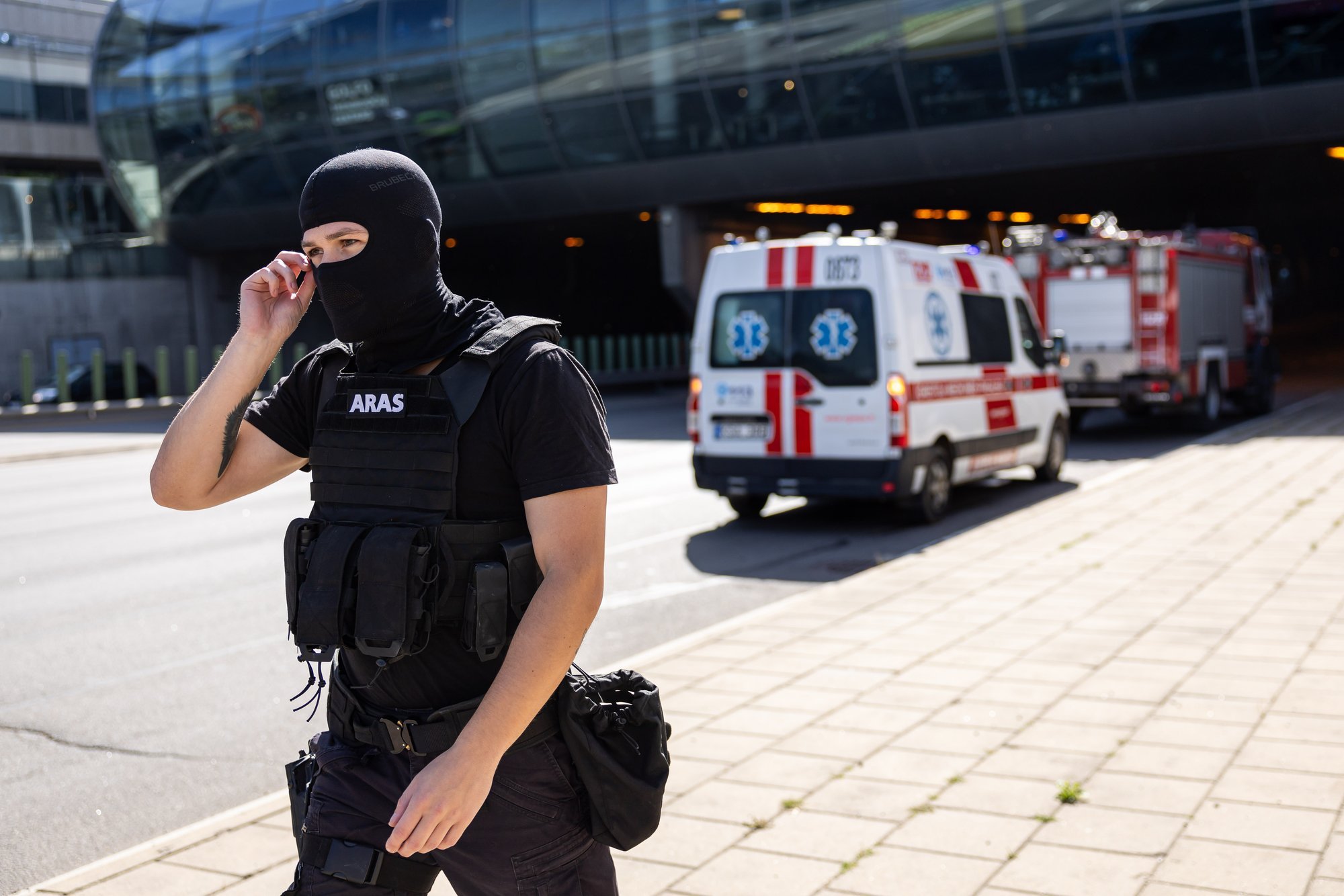 Pagrindinėje Vilniaus arterijoje rastas įtartinas kanistras: atvykęs ...