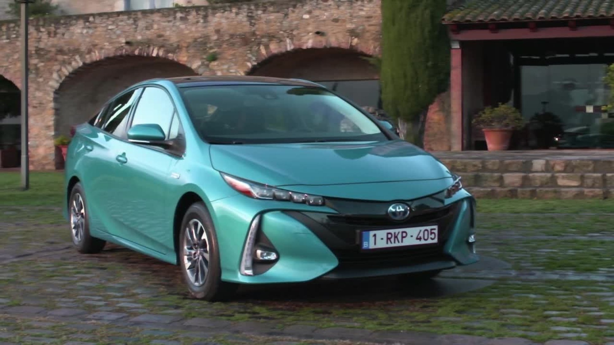 „Toyota Prius Plug-In Hybrid“ testas: priklausomybė nuo elektros ...