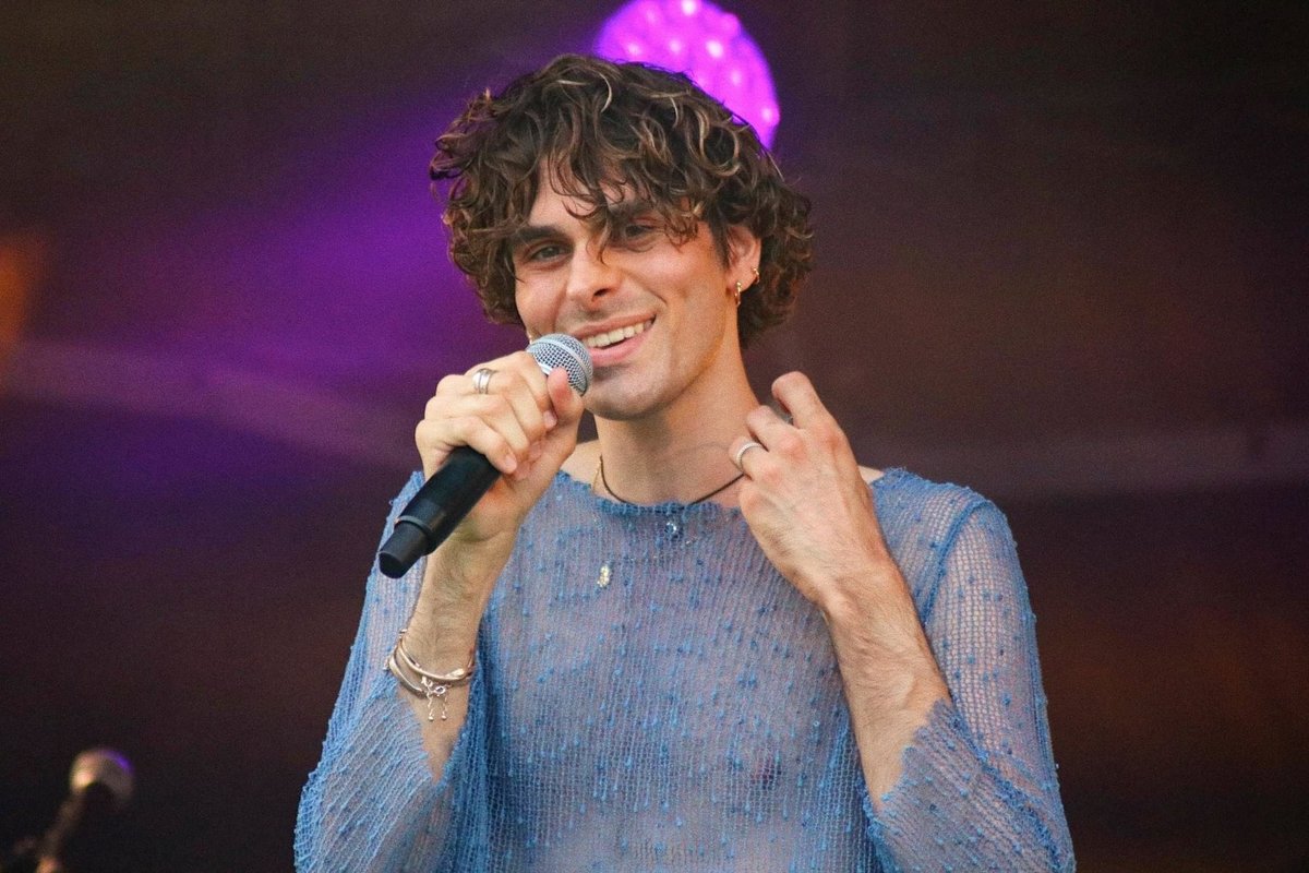 Antoine Wend pristato legendinio kūrinio „Hymne à l’amour“ naujausią ...