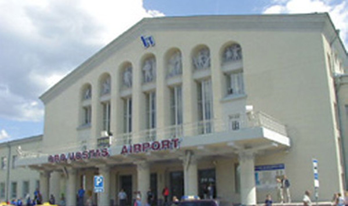 Vilniaus oro uoste - beveik trečdaliu daugiau keleivių - Delfi verslas Vilniaus oro uoste - beveik trečdaliu daugiau keleivių - Delfi verslas