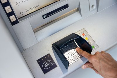 Nuo Naujųjų – bankų įkainių pokyčiai: yra priversti mažinti dalį kainų ...