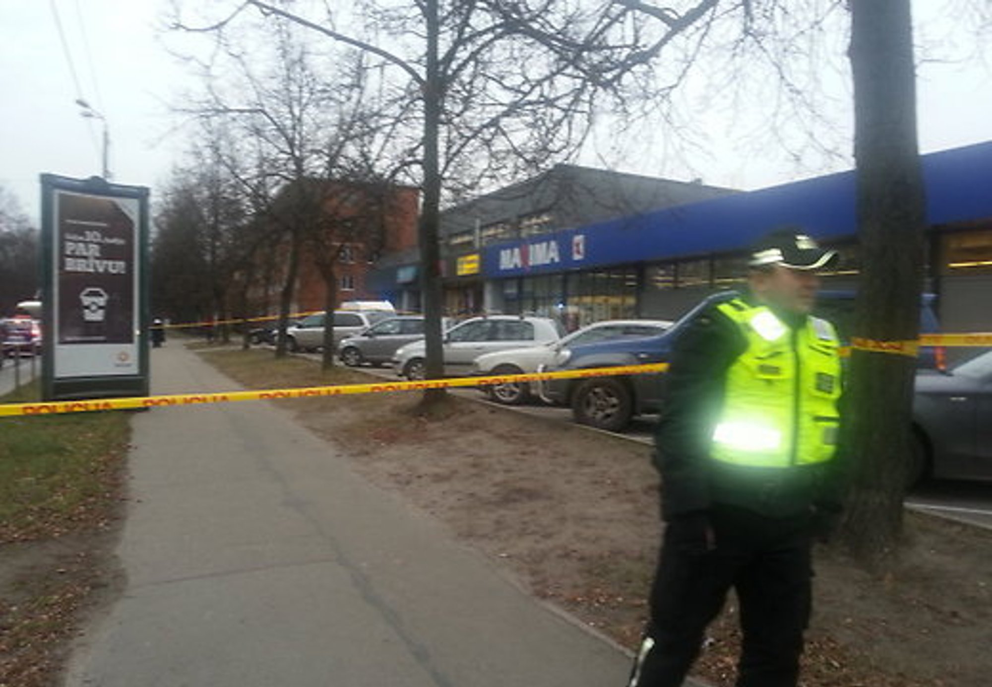 В Латвии из магазина Maxima эвакуируют людей - территория оцеплена ...