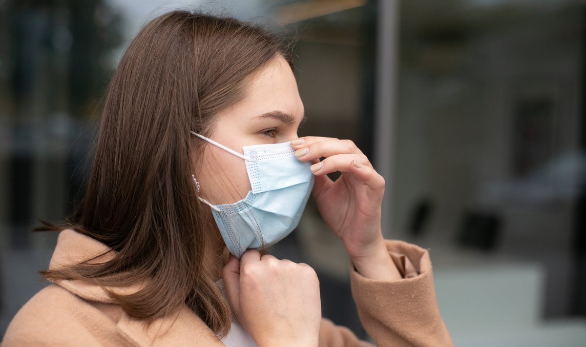 COVID-19 rekomendacijos dėl kaukių grįžta? - Delfi sveikata