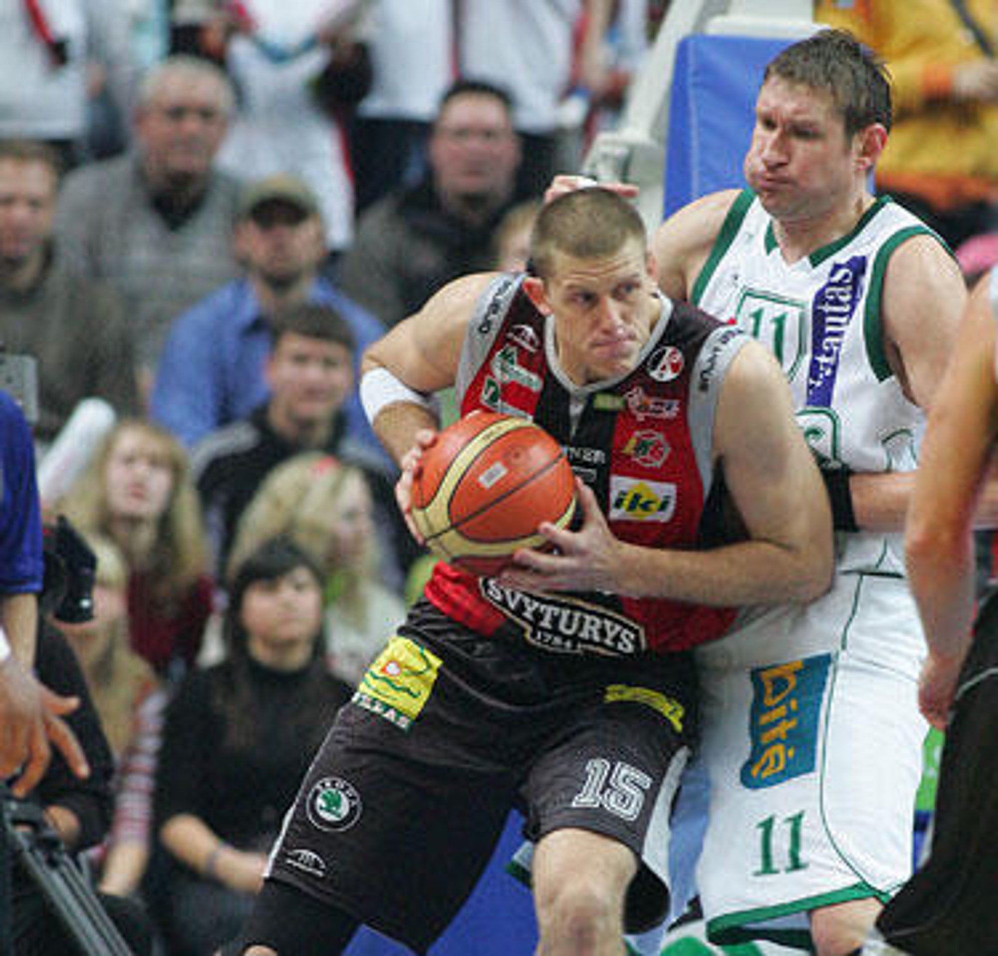 Alkoholio reklamos ribojimo pažeidėjai – ir televizijos, ir ...