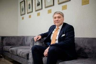 Dainius Varnas – apie tai, kodėl pasitraukė - Delfi