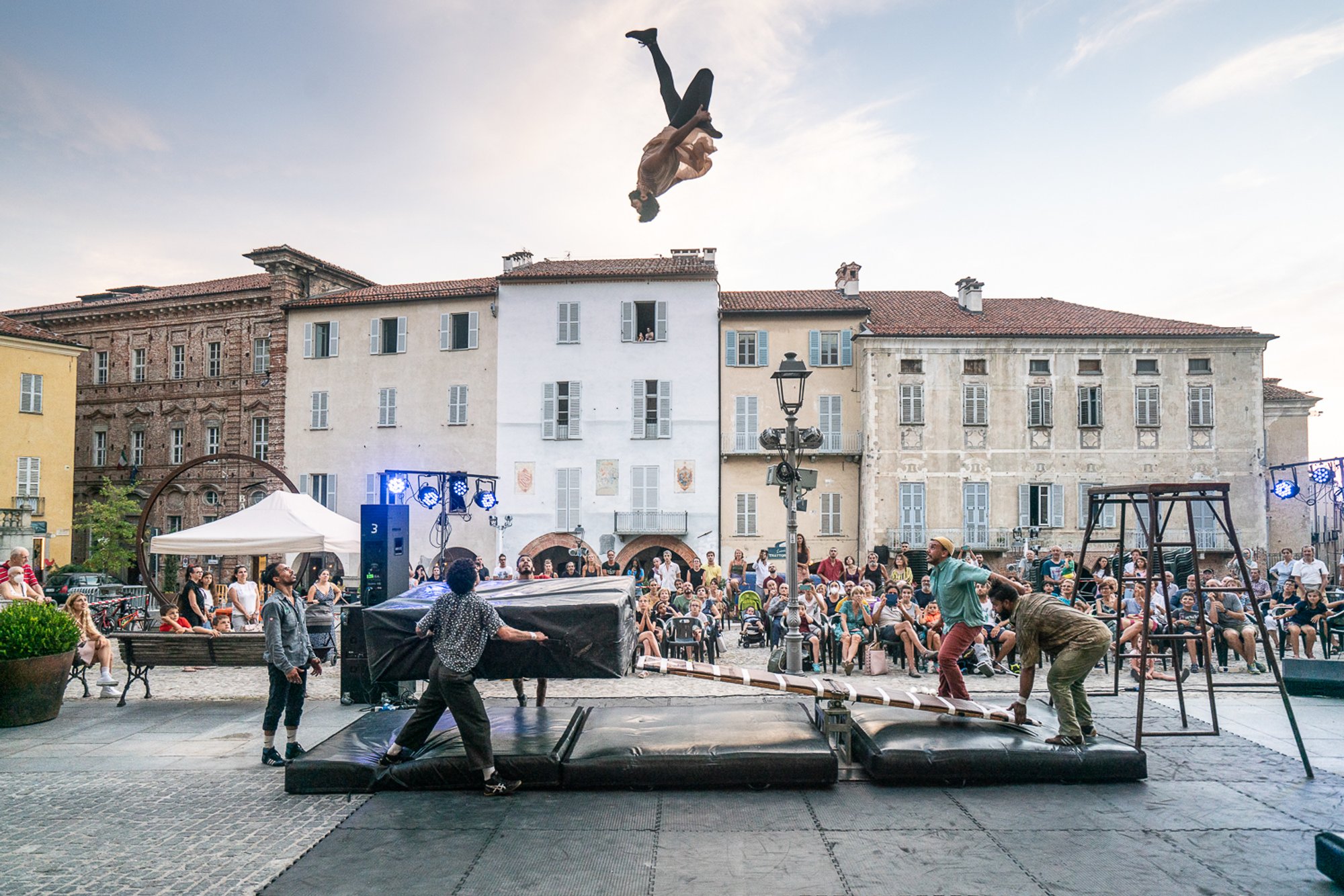 Tarptautinis šiuolaikinio cirko festivalis „Cirkuliacija“: nuo ...