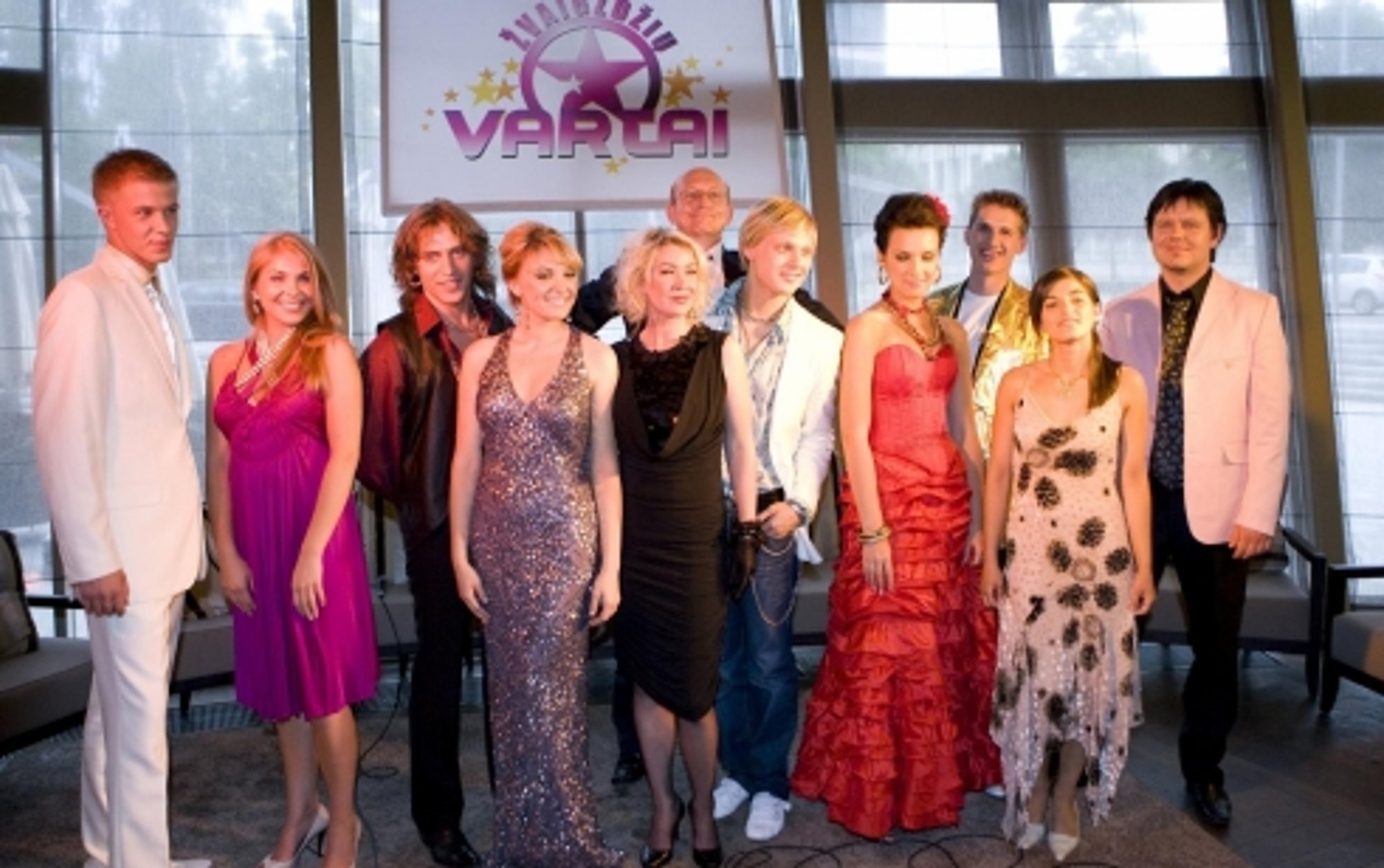 Netekę A. Valinsko užsidaro „Žvaigždžių vartai" - Delfi veidai