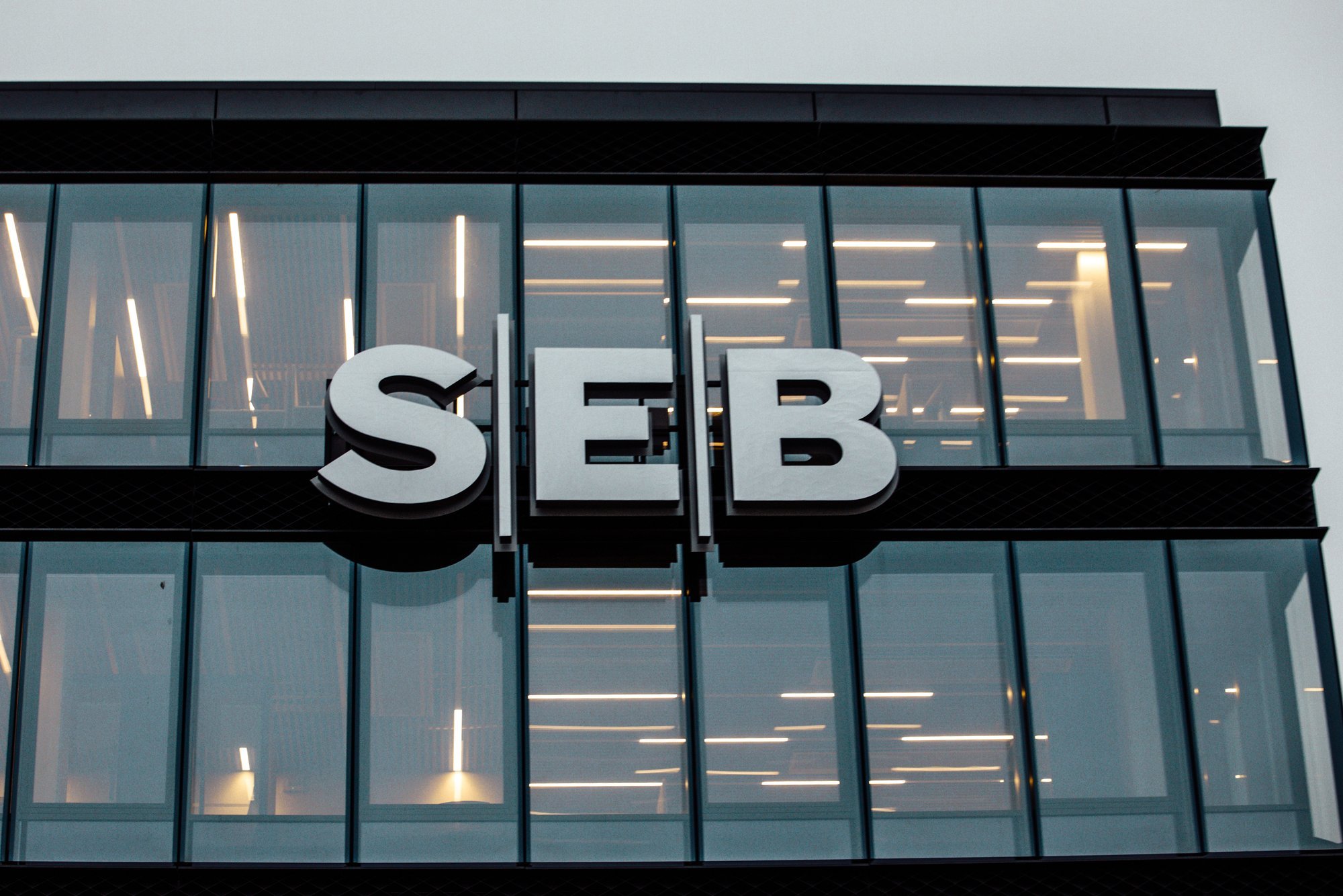 SEB bankas pirmąjį 2023 metų ketvirtį uždirbo 75,6 mln. eurų ...