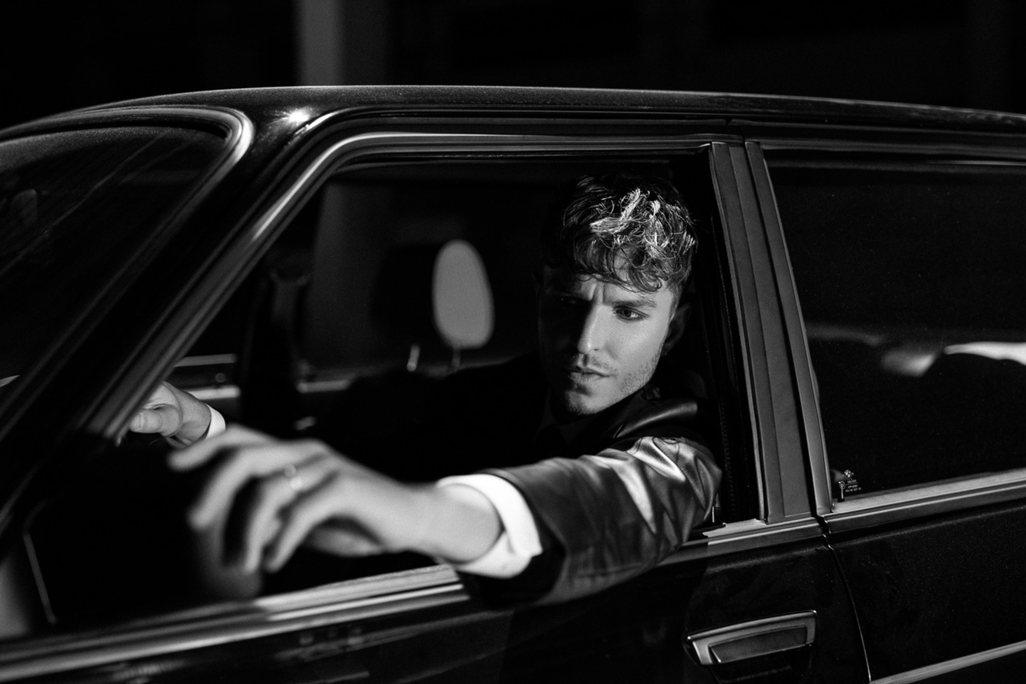 Martynas Kavaliauskas pristato naują dainą „Nežaisk“ ir jos klipą ...