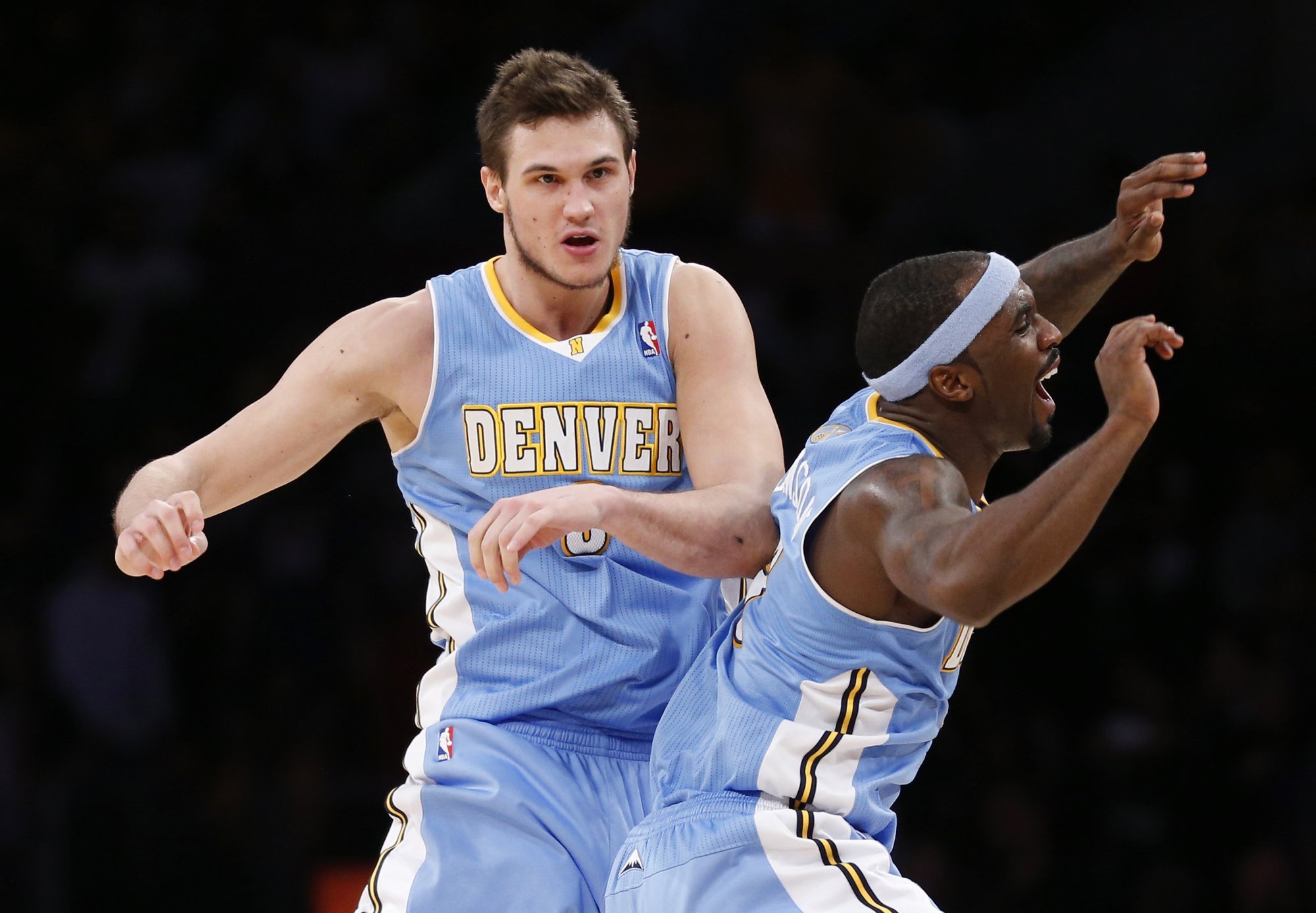 Tarsi filmo scenarijus: po sunkios traumos atsigavęs D. Gallinari grįžo ...