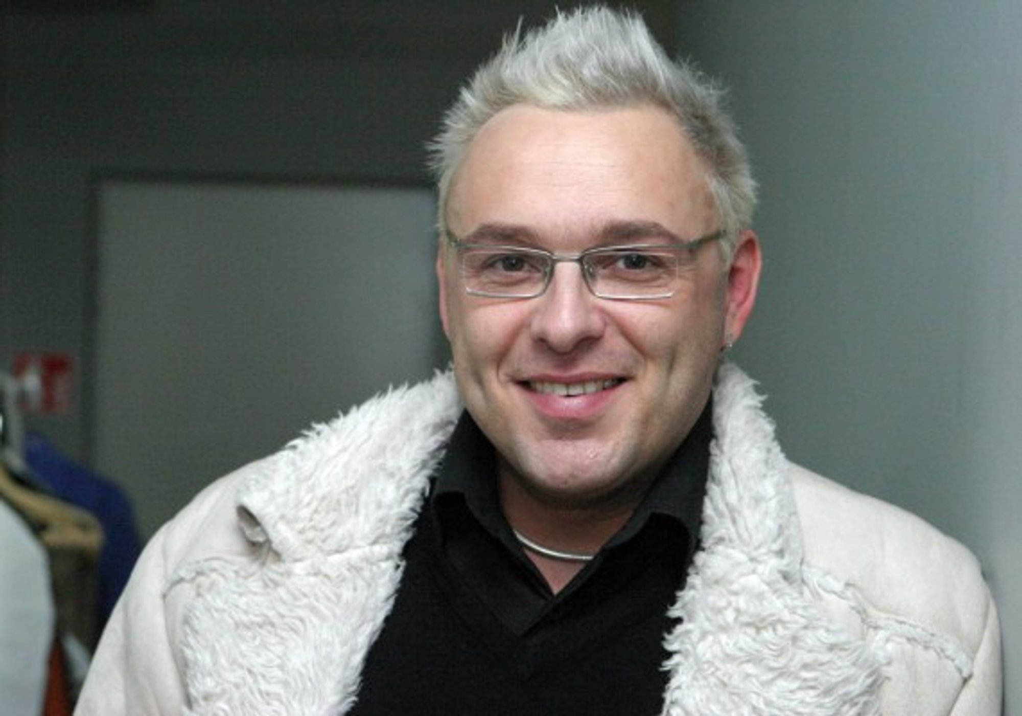E.Bžeskas naujoje grupėje „įtaisys“ dainuoti dar vieną savo moterį ...