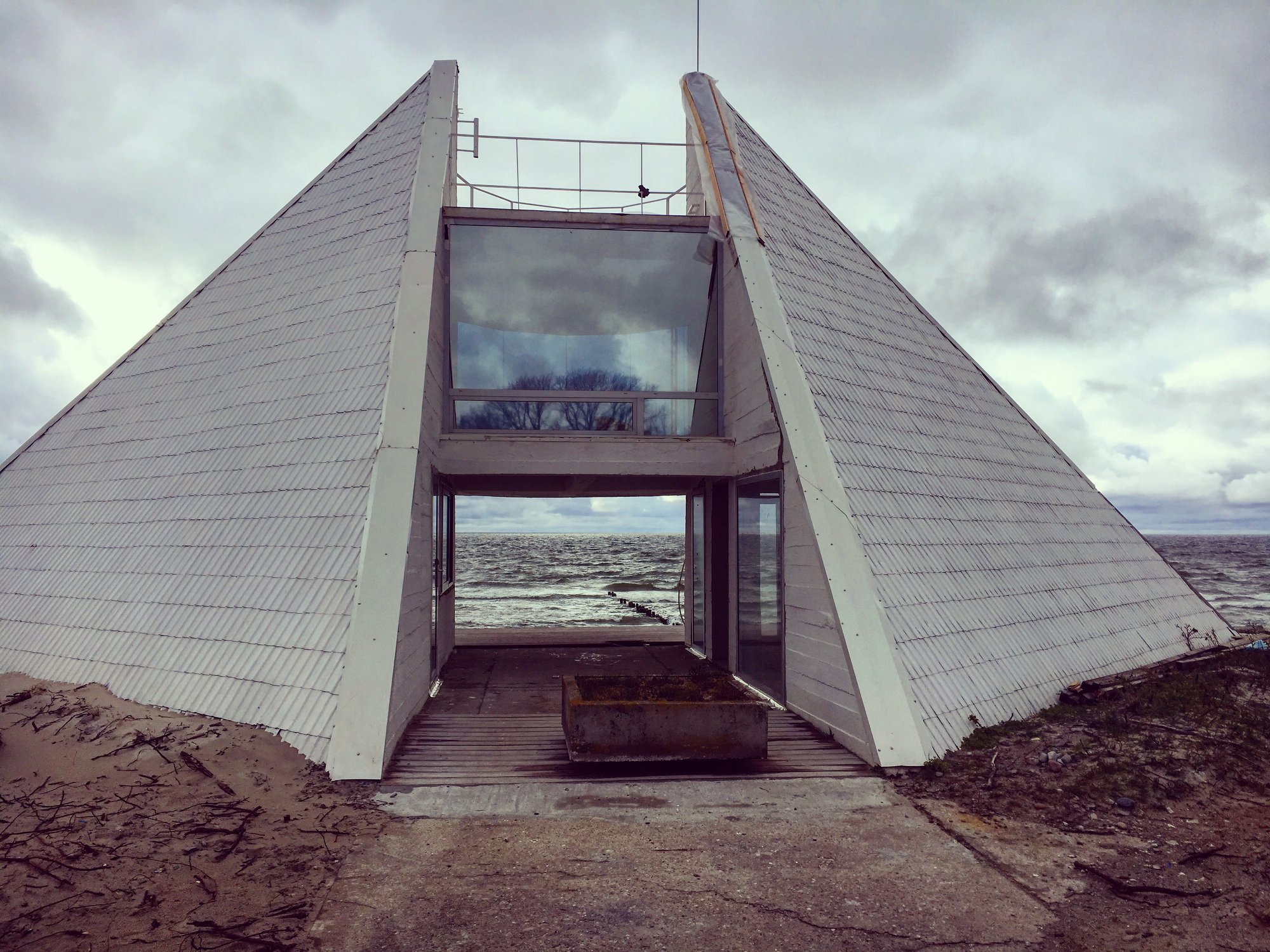 Fosforas. II dalis. Romano „Inkilinės“ fragmentas - Delfi