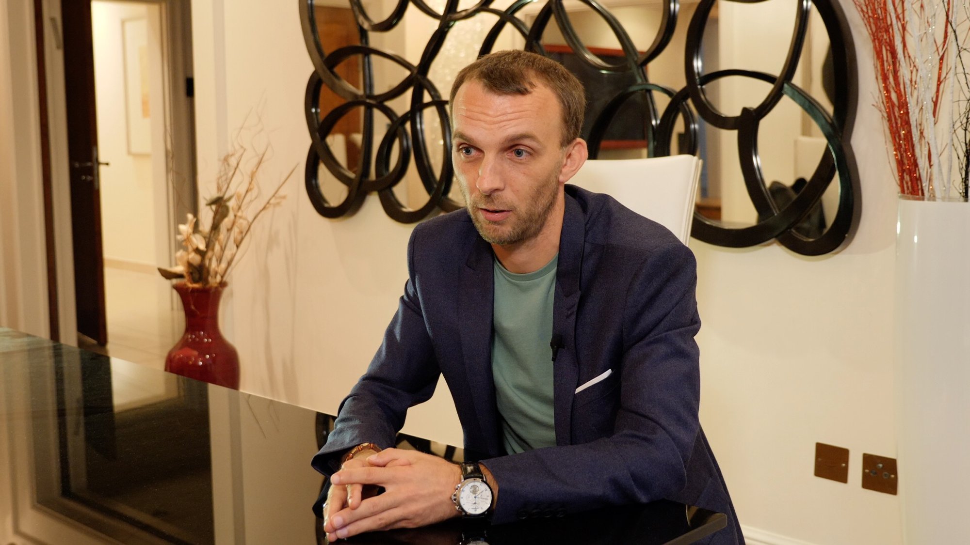 Lietuvis emigrantas tenkina keisčiausias turtuolių užgaidas ...