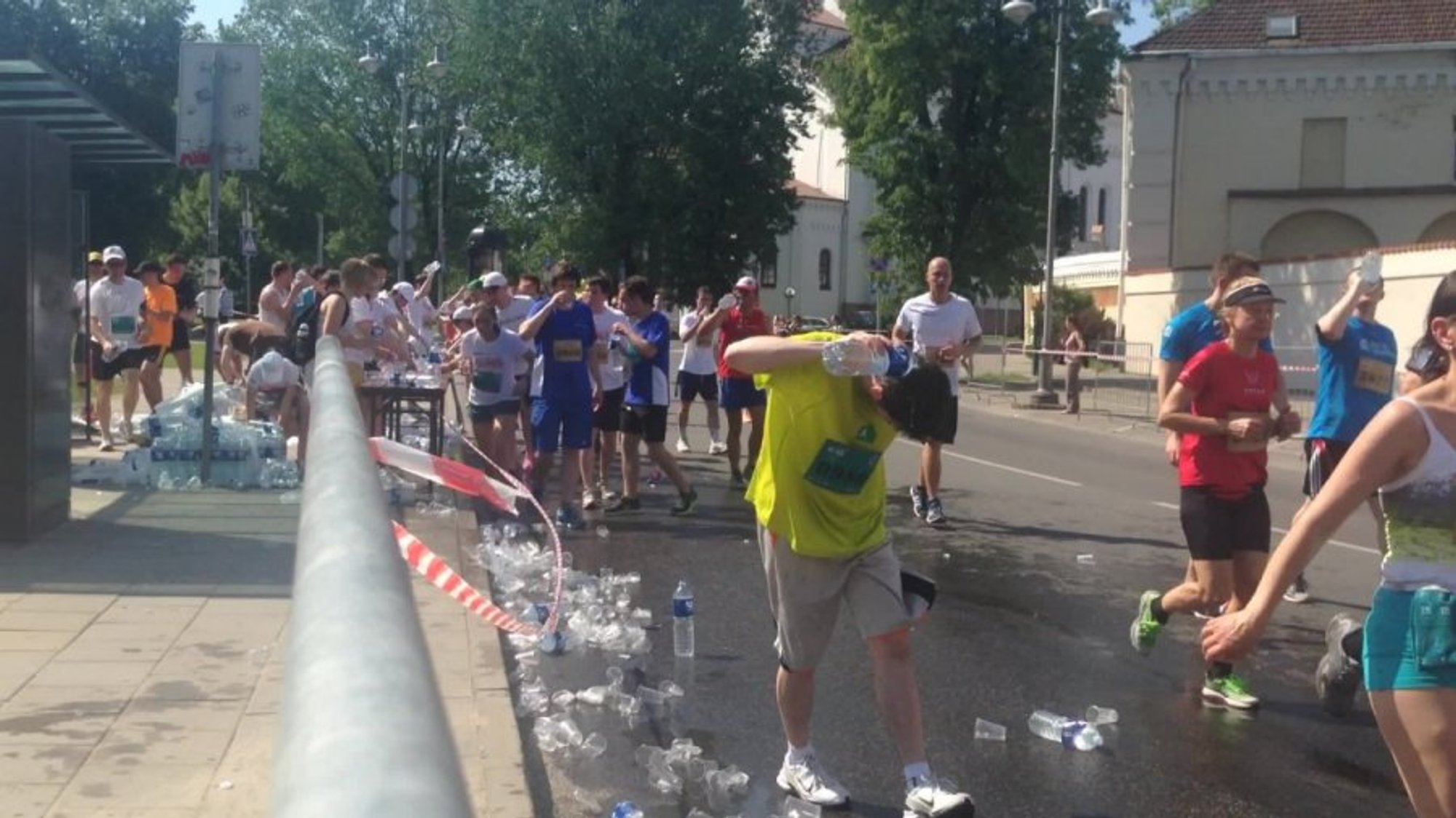 Teko gelbėti nuo karščio kritusių žmonių gyvybes - Delfi TV