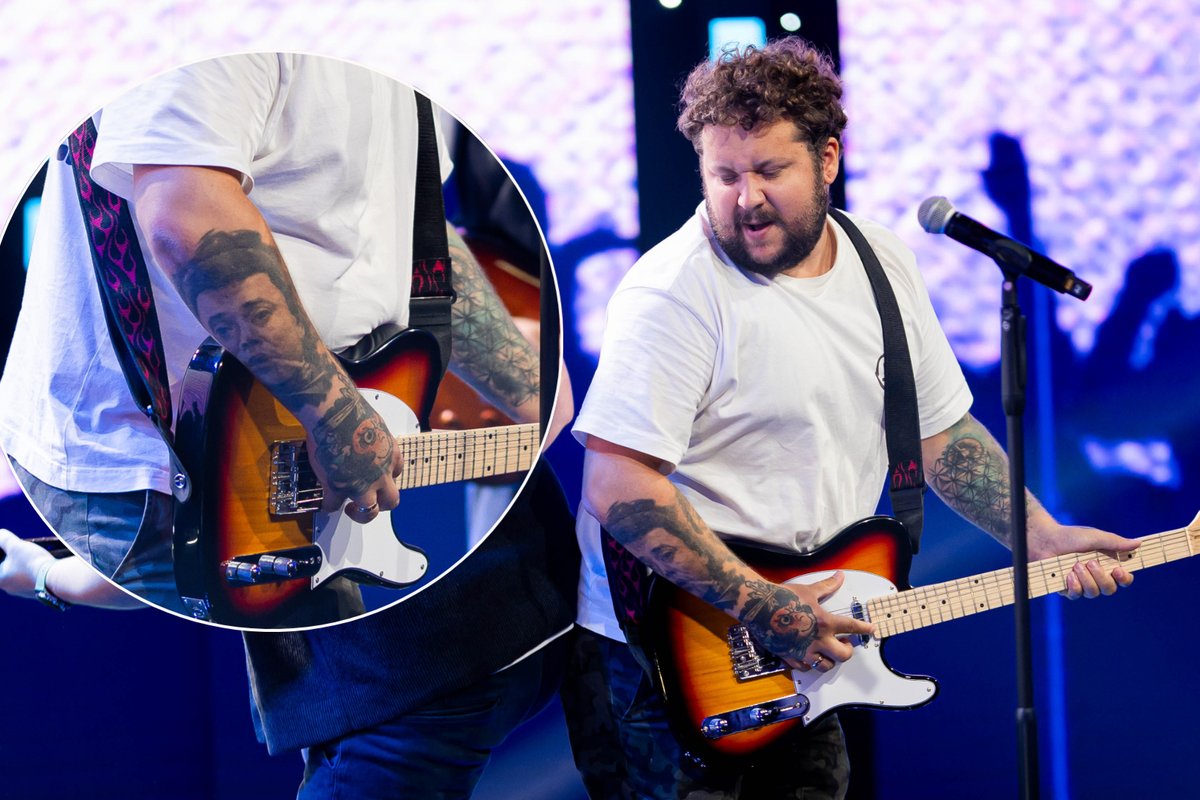 Varkei Labdarkei užlipus ant scenos – žiūrovų nuostaba: ant jo rankos ...