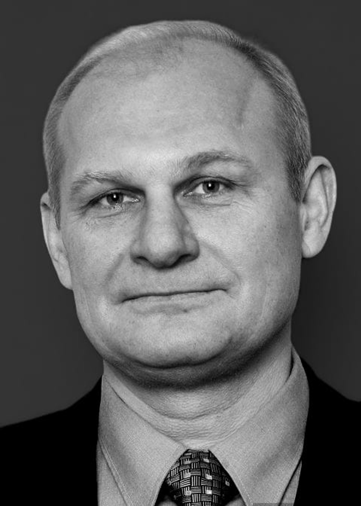 Mirė žinomas Varėnos rajono politikas ir verslininkas Rimantas Radžius ...