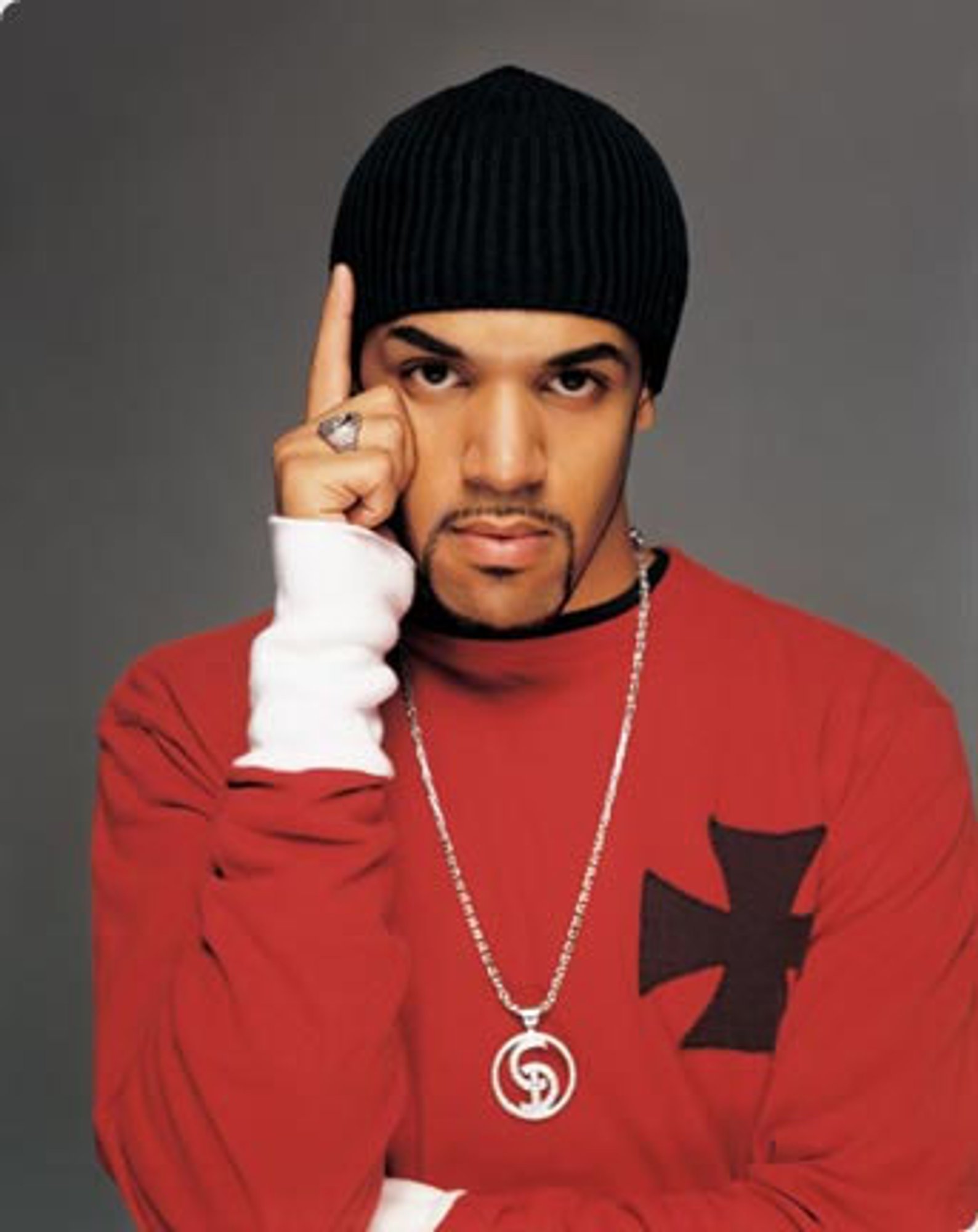 Su Craig Davidu nori bendradarbiauti daug žvaigždžių - Delfi veidai