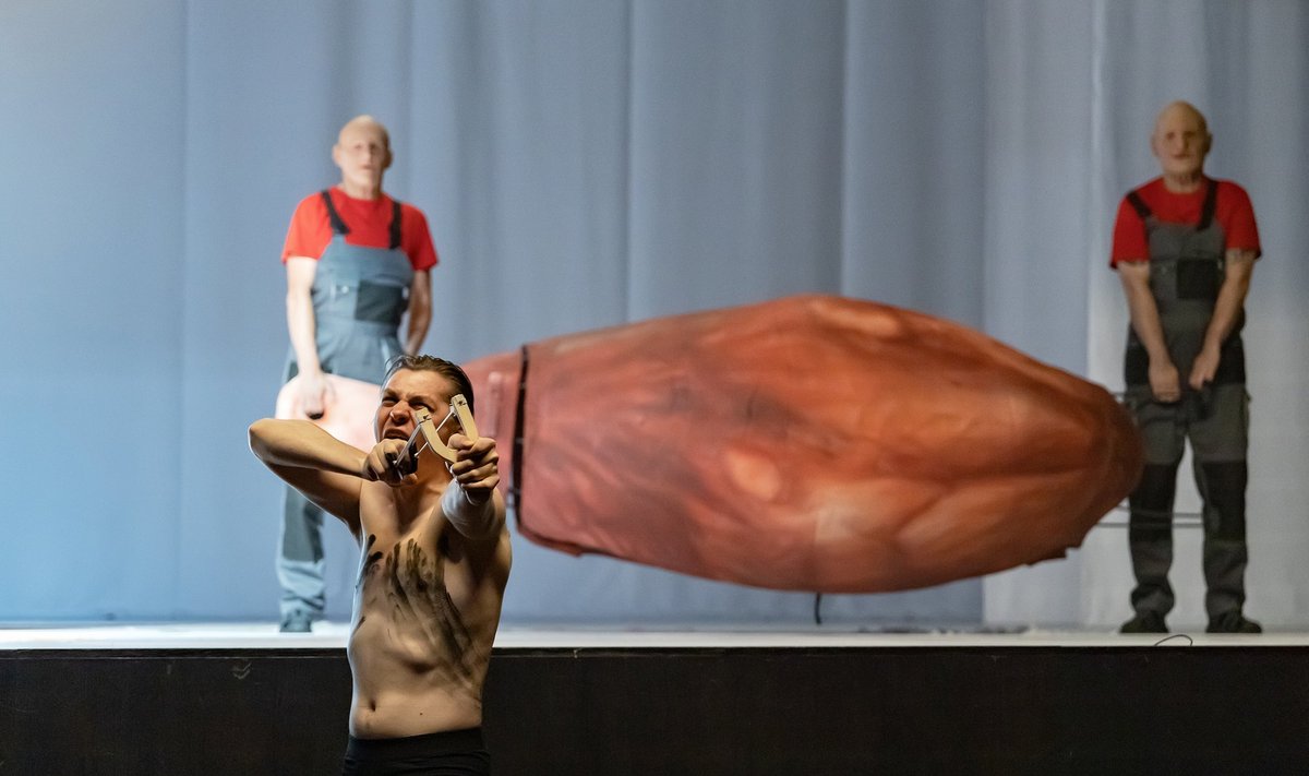 Jokūbo Brazio premjera „Icarus Machine“: kai skrydis tampa griūtimi ...