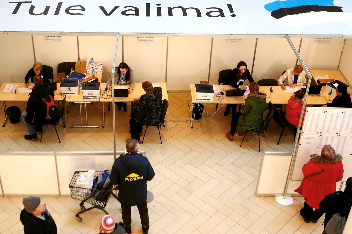 Estija nori uždrausti šalyje gyvenantiems Rusijos piliečiams balsuoti ...